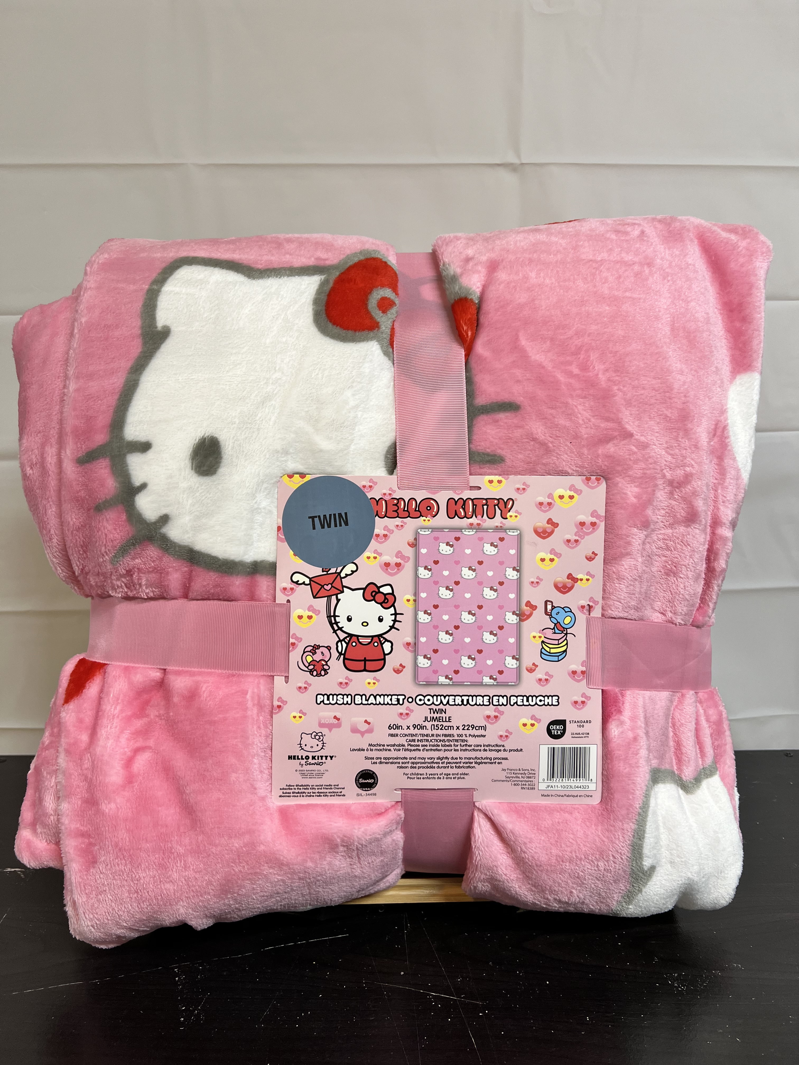 HELLO KITTY Plush Throw Blanket, Twin Size 60x90 - Pastel Pink with ...
