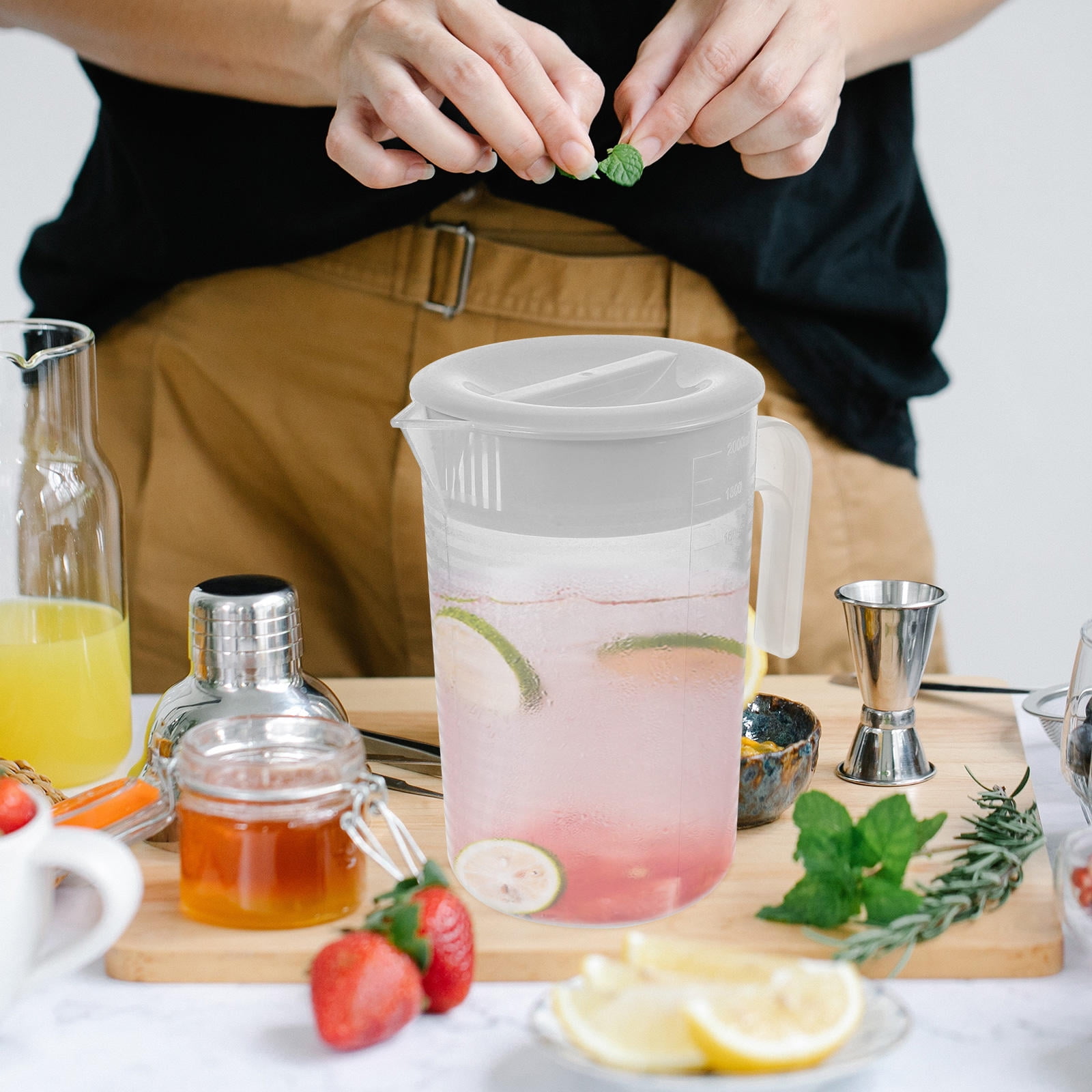 HEMOTON White Water pitcher with Handle Design for Kitchen Use Made of ...