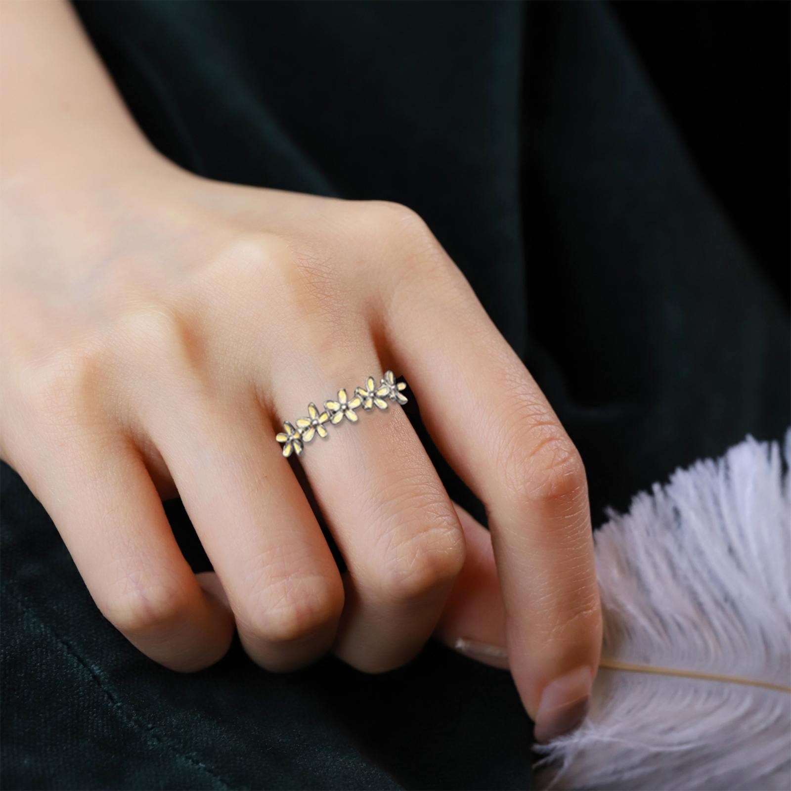 HGDHJO Simple And Delicate Multi Colored Dripping Little Daisy Lady ...