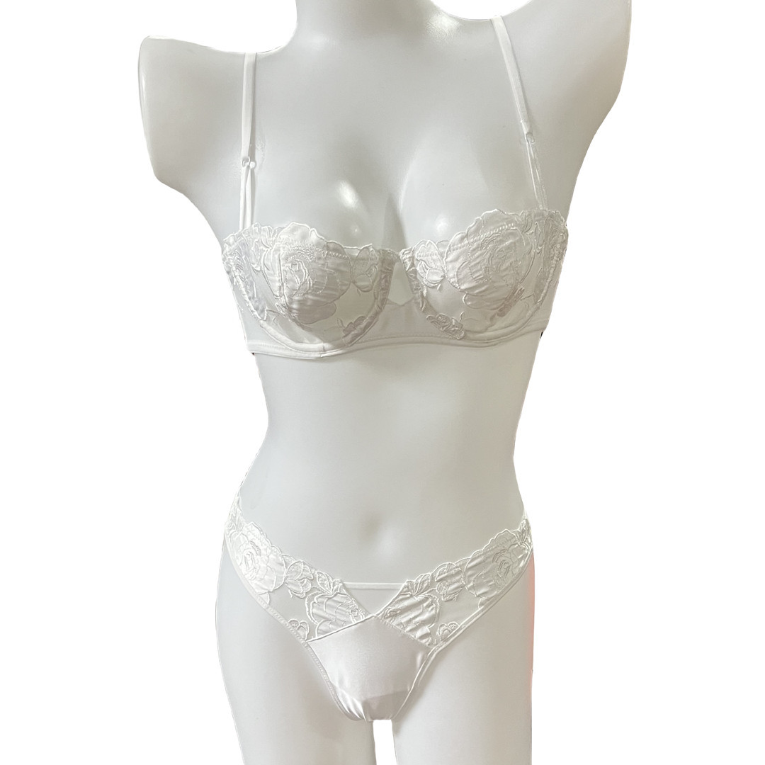 HHH 2024 New French Underwear Rose Embroidery Lace Sexy Bra Ultra-Thin Chest-Flattering Small ...