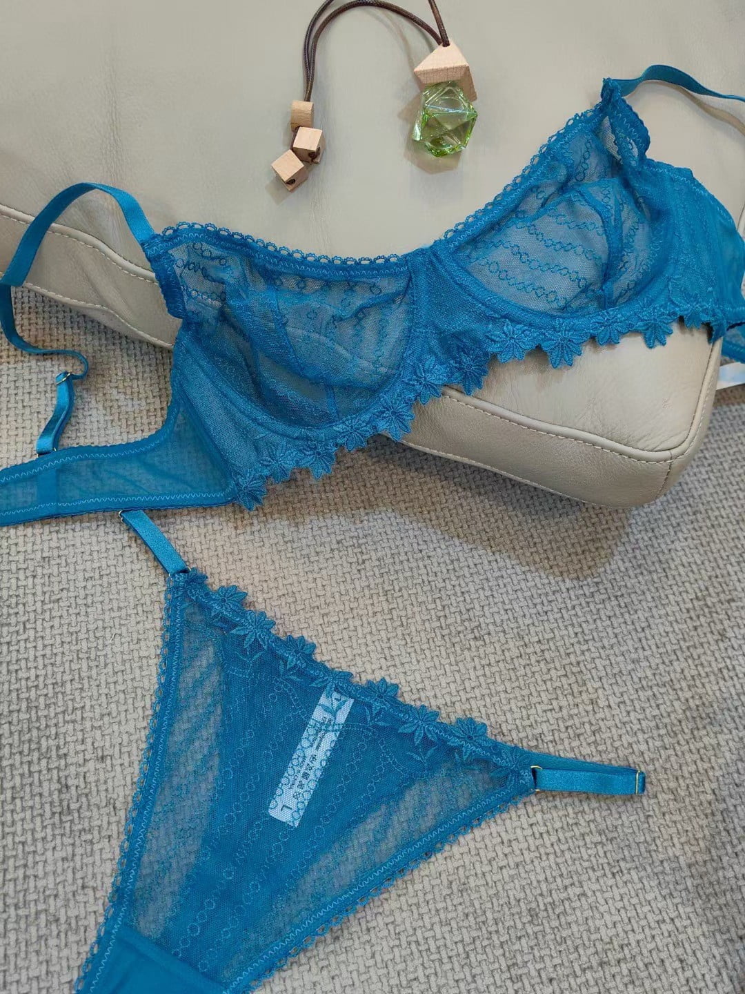 HHH French Underwear Sexy Ultra Slim Transparent Embroidered Lace Big Chest Slimming Sexy ...