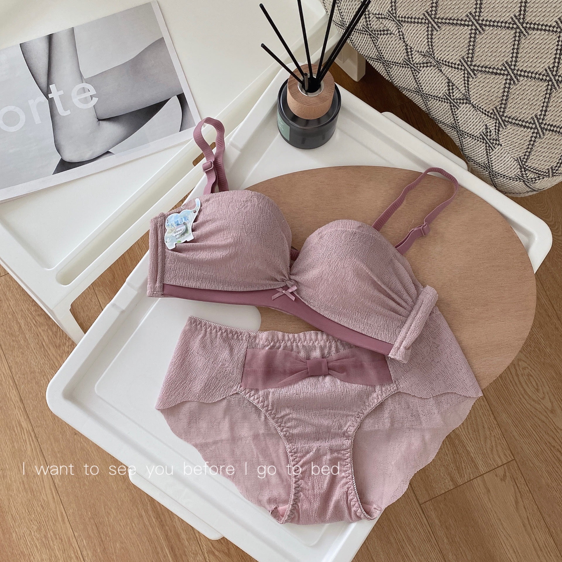 HHH Girl Half Cup Japanese Style Strapless Beauty Back Underwear Wireless Small Chest Flat Chest ...