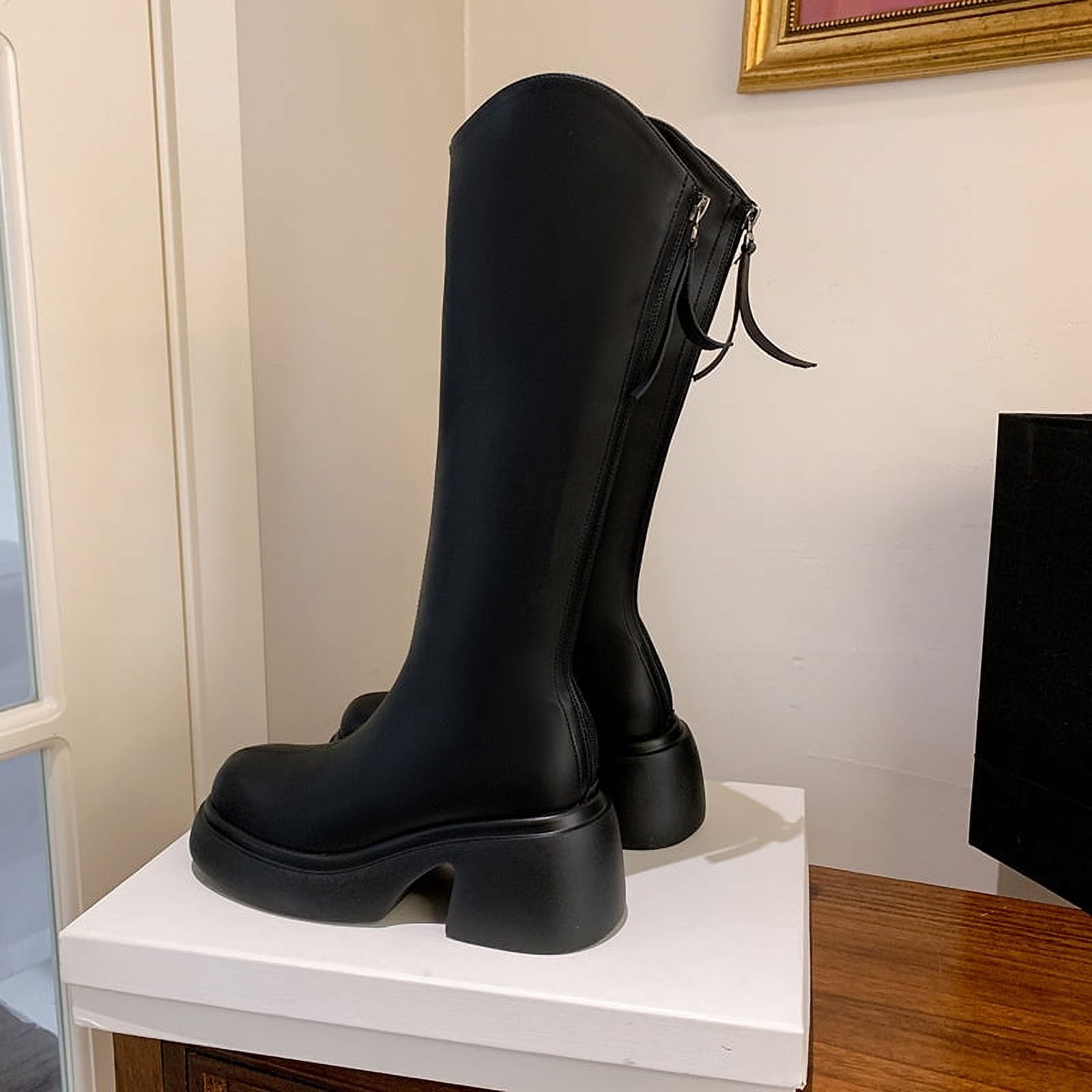 HHH Xingxingfang Platform Boots Women's New British Style below the ...