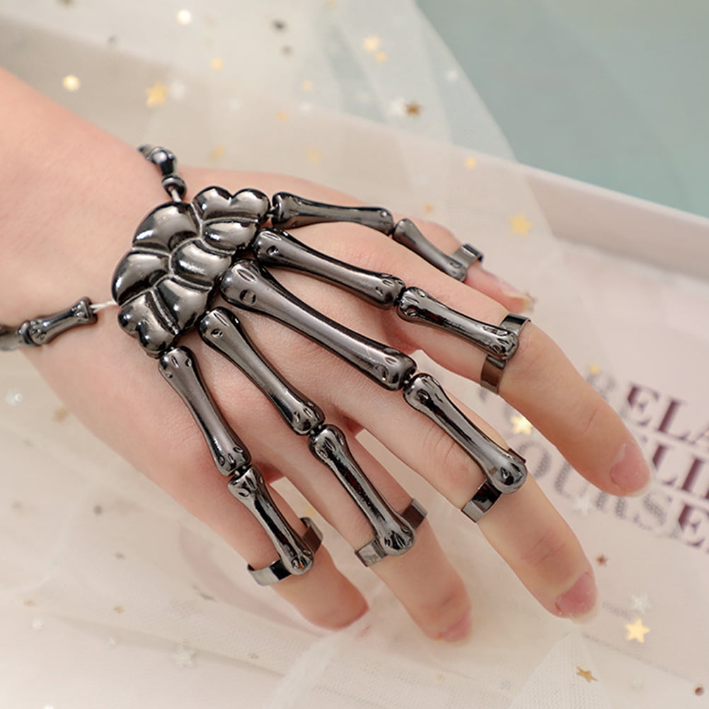 HIAKDOFT Metal Skull Finger Bracelets Black Gothic Horror Accessory for ...