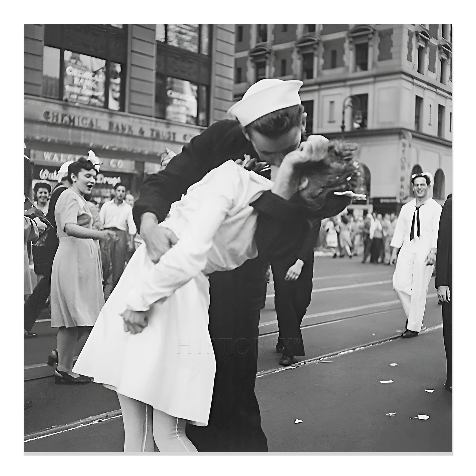 HISTORIX Vintage 1945 VJ Day Times Square Kiss Photo Print - Vintage ...