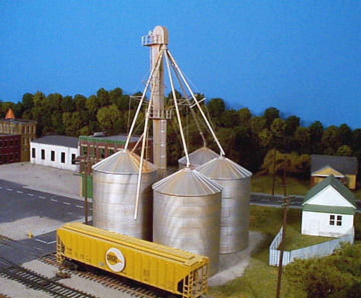 HO 90' Grain Elevator w/Ladders & Chutes - Walmart.com