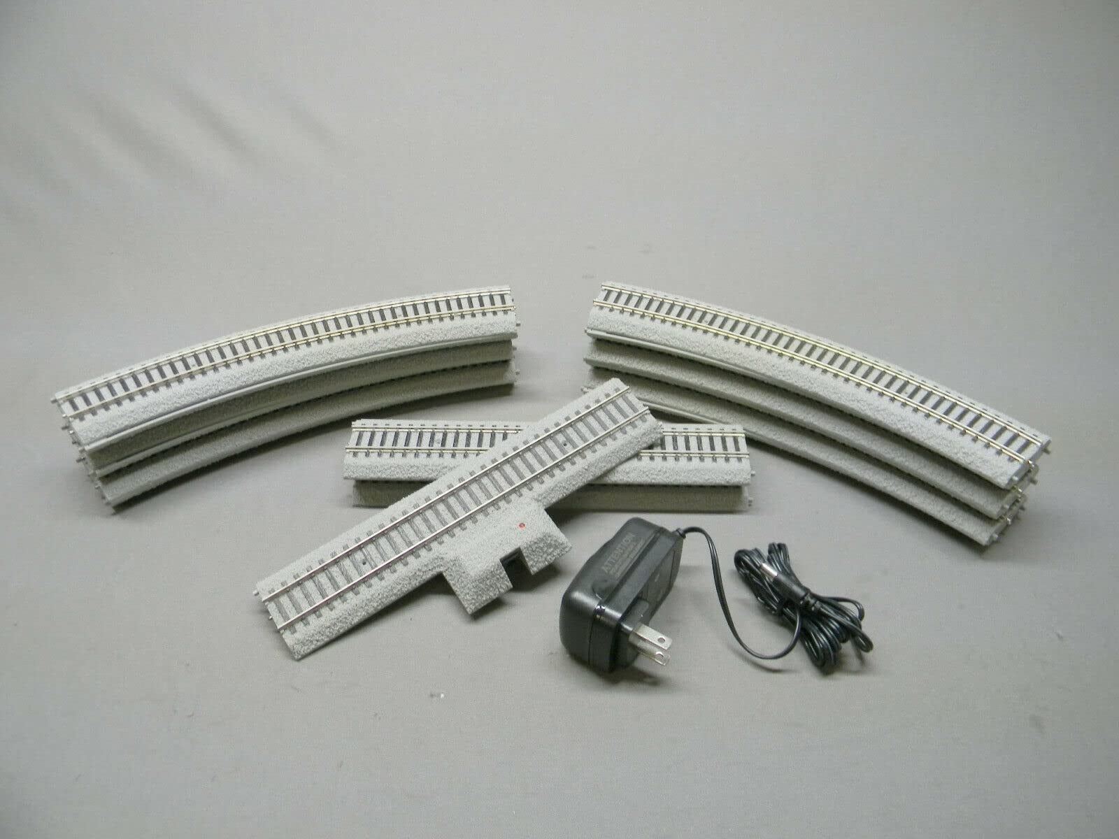 HO Scale 41" x 59" MAGNELOCK Oval Track Pack w/Terminal and Wall Pack ...