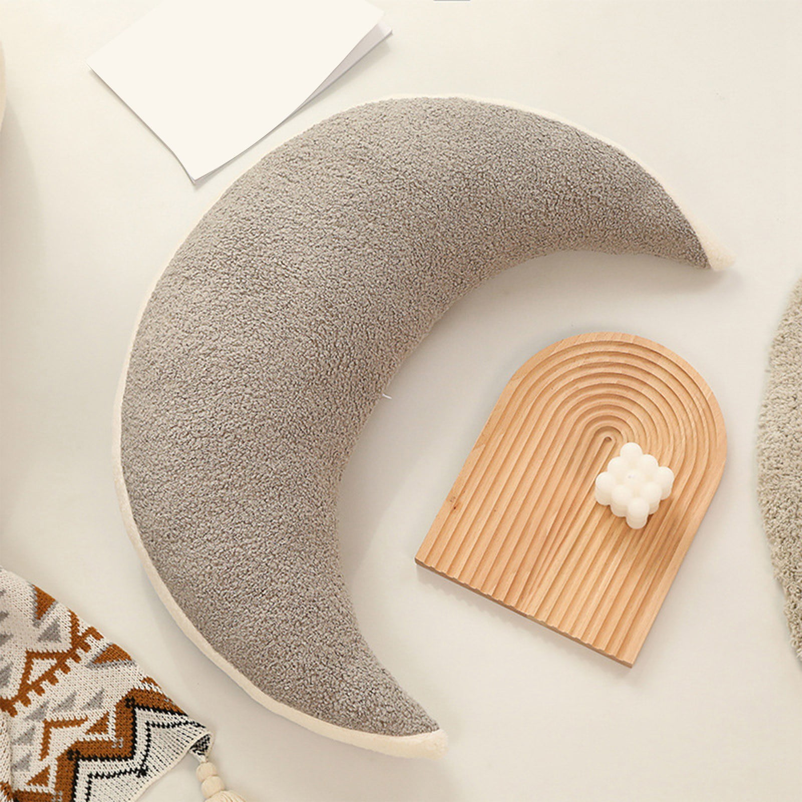 HOARBOEG Moon Shaped Throw Pillow Soft Plush Toy Home Decoration Couch ...