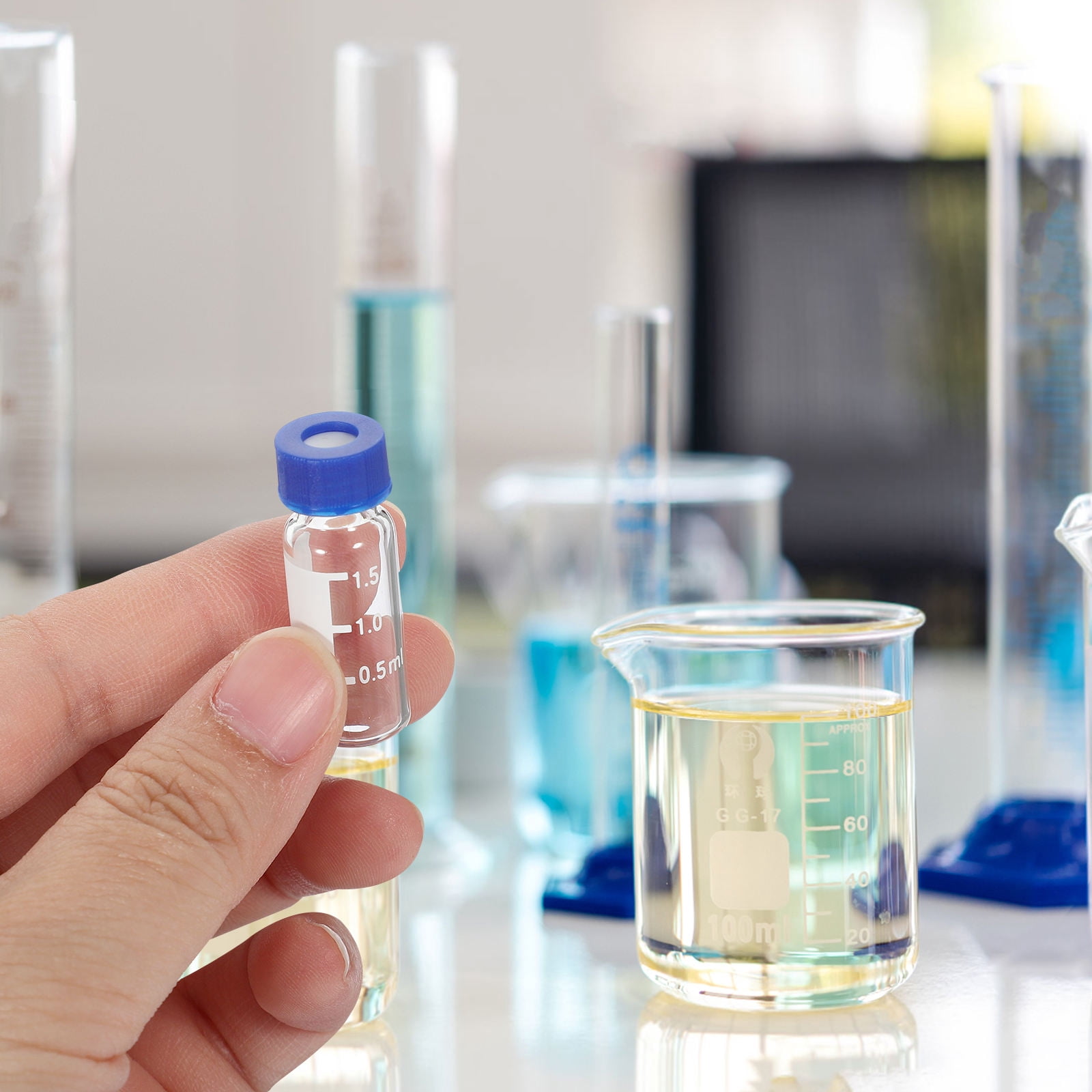 HOMEMAXS 100 Pcs Small Bottles with Lids Vial 3.00X1.10X1.10CM ...