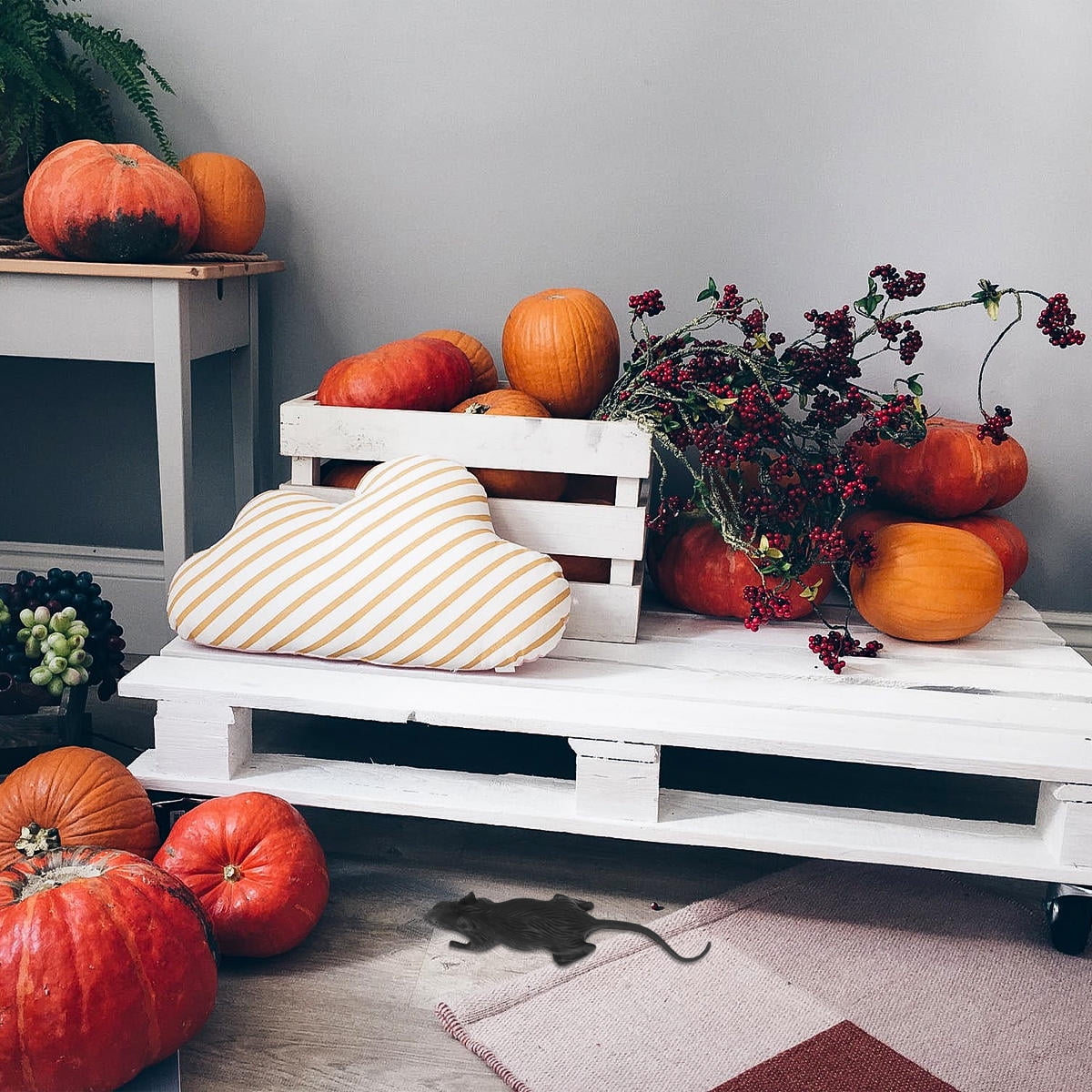 HOMEMAXS Black Vivid Lifelike PVC Fake Rat Tricky Prop for Halloween ...