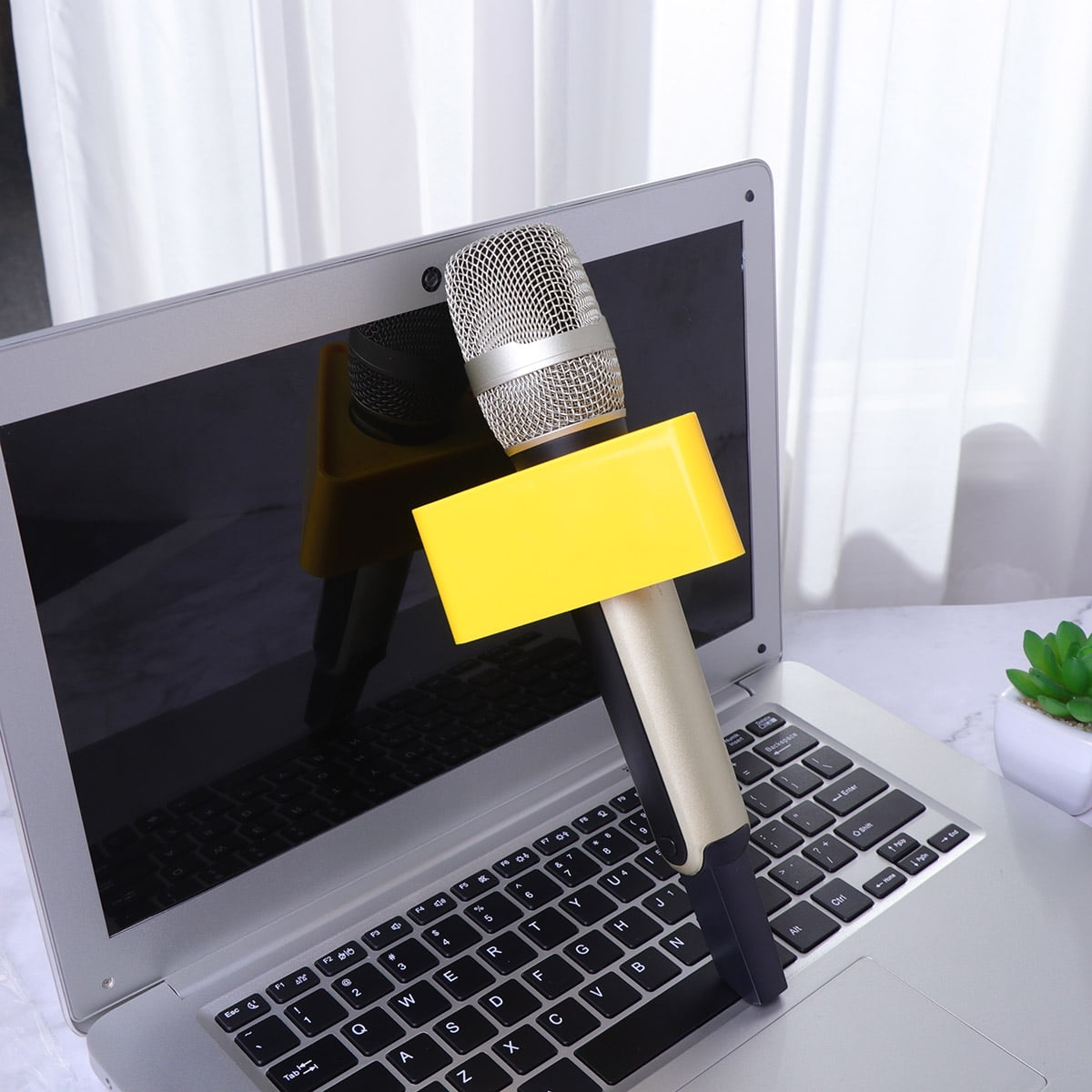 Durable ABS Microphone Protector for Reporters with Large Logo Space ...