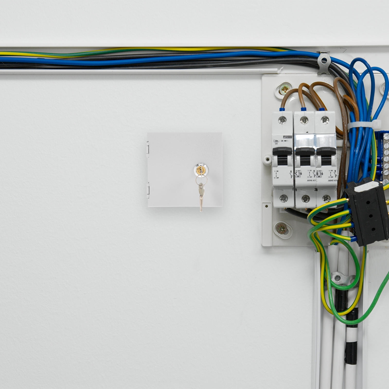 Electrical Box with Safety Lock Outdoor Wall Mounted Waterproof ...