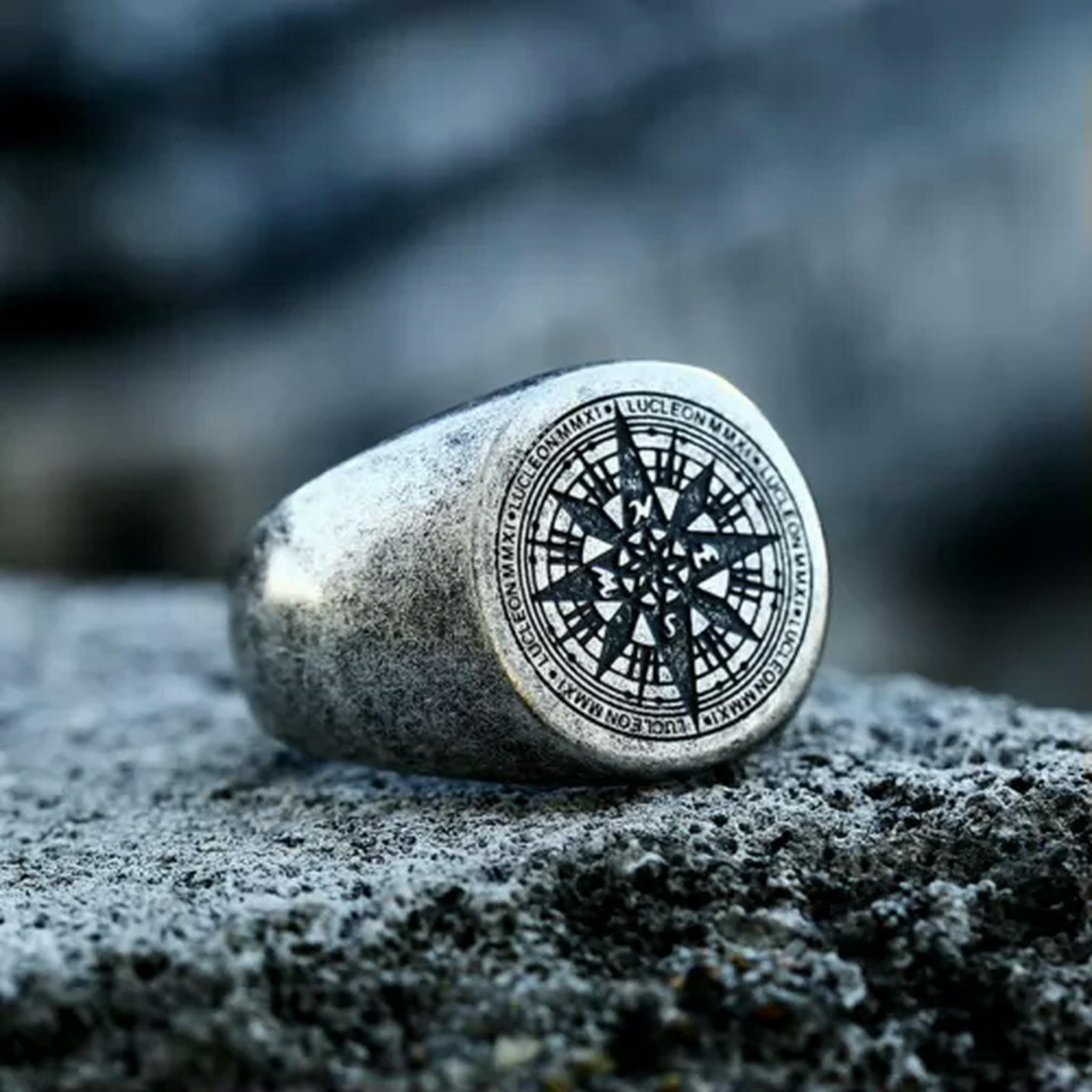 HOOUN Vintage Compass Guiding Star Pattern Ring Stainless Steel ...