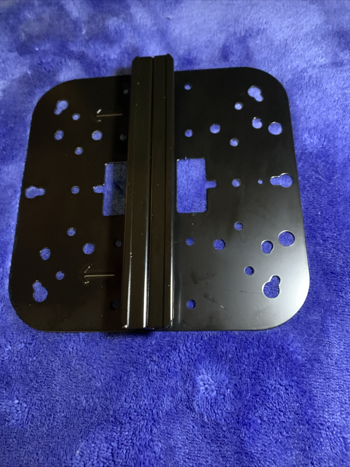 HPE Aruba AP-MNT-MP10-E AP Mount Bracket (C1394-525-1) - Walmart.com