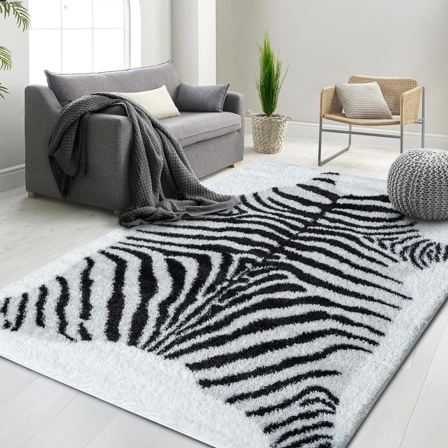HR Plush Black & White Zebra Pattern Shag Rug - Thick Pile, High-End ...
