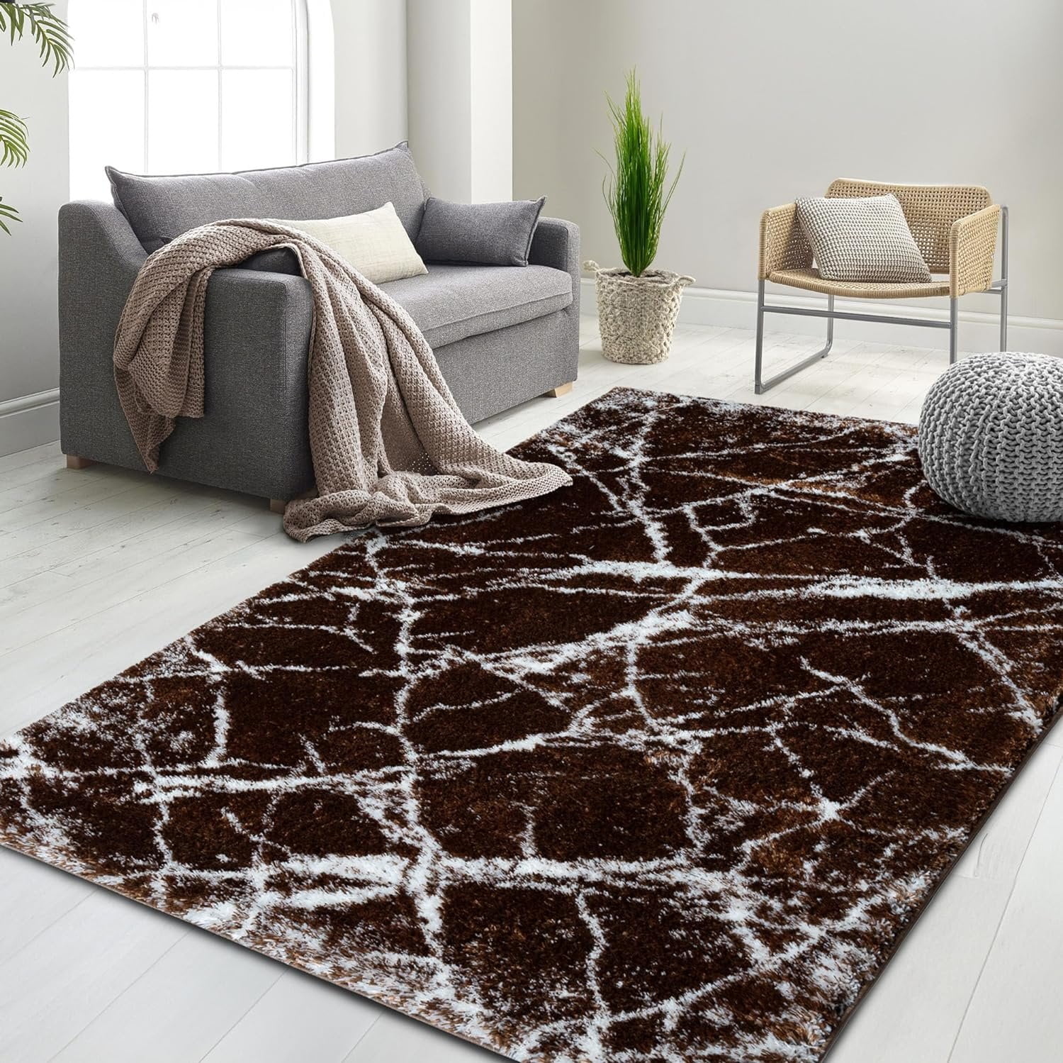 HR Ultra-Soft Chocolate Brown Shaggy Rug with Elegant Marble Pattern ...