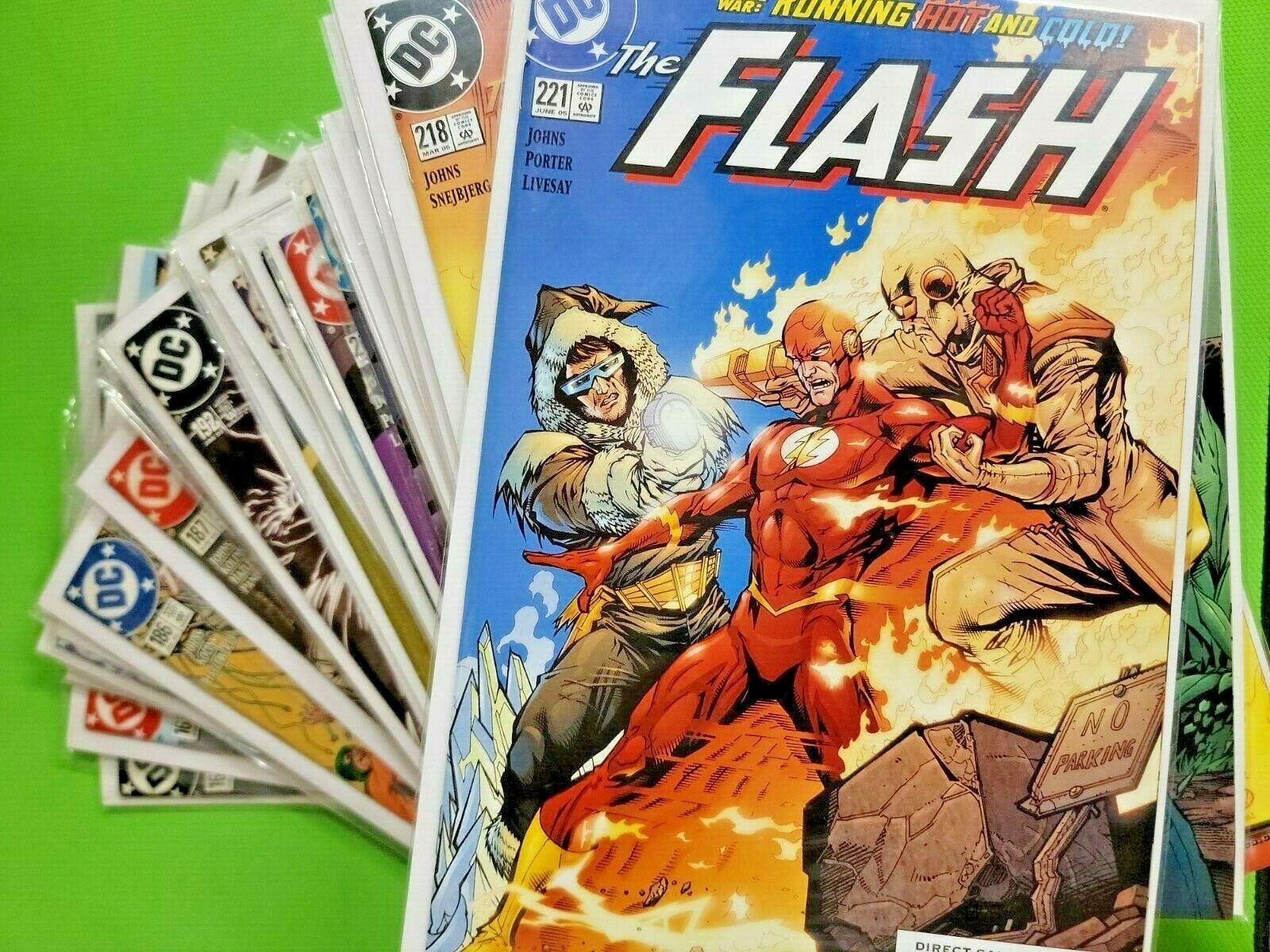 HUGE Lot of 30 DC Flash Comic Books! Individually bagged & boarded! VF ...