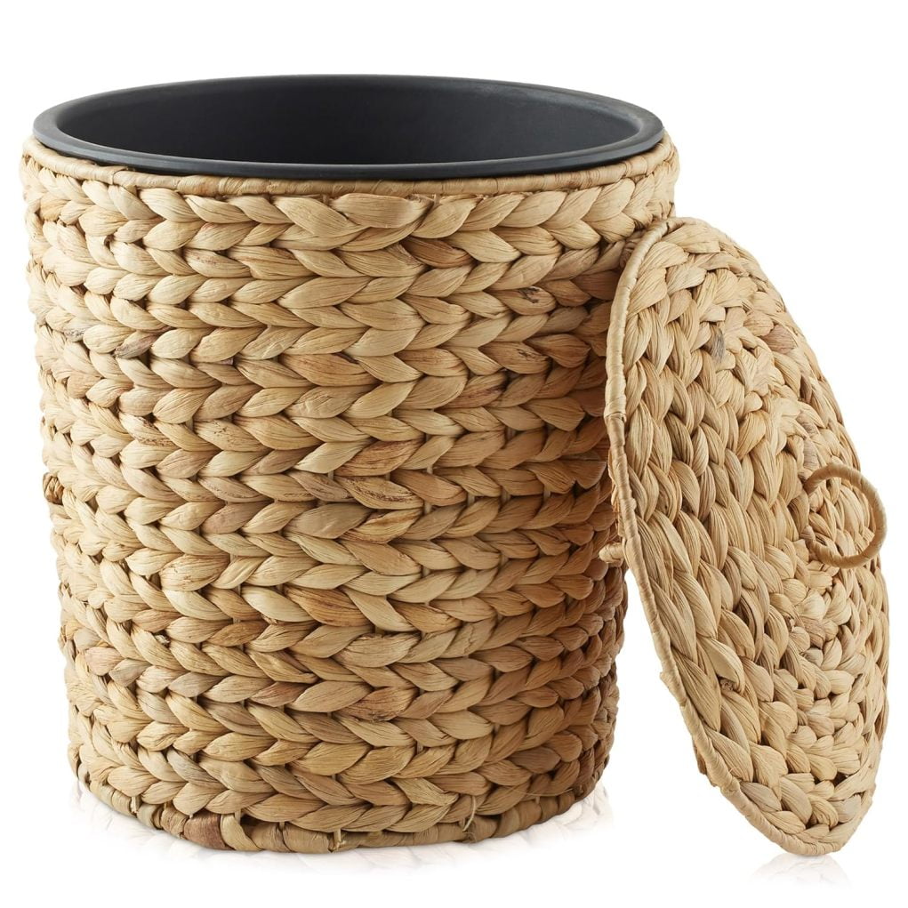HXSP Water Hyacinth Trash Can with Lid and Liner - Natural, Woven Waste ...