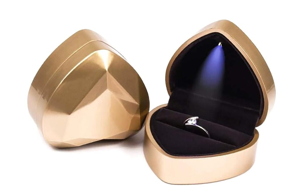 HYKE Heart Box, Lighted Engagement Jewelry Case with Velvet Interior ...