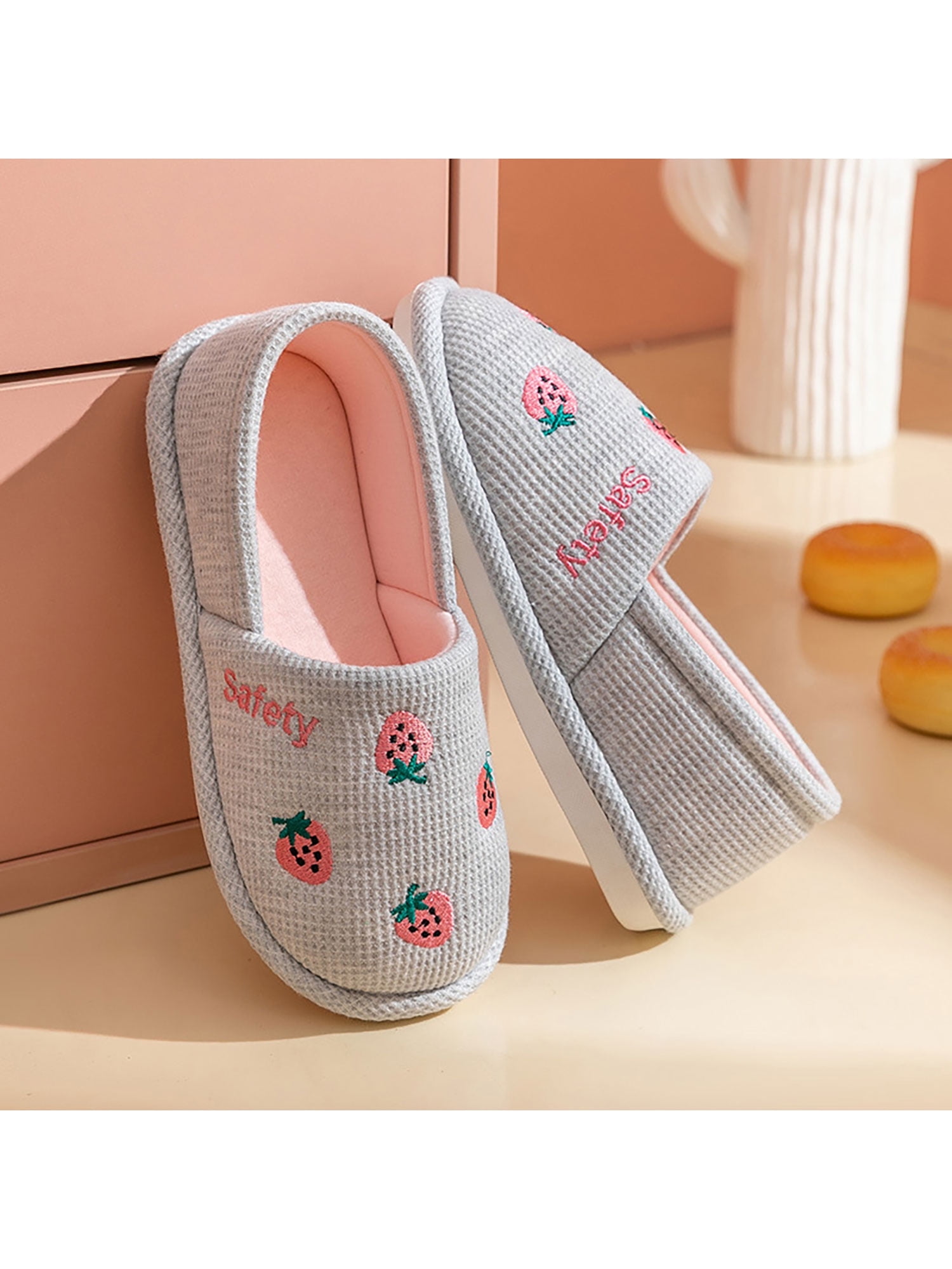 HYwys Cute Slippers for Women Ladies Wide Width Bedroom Casual Slip On ...