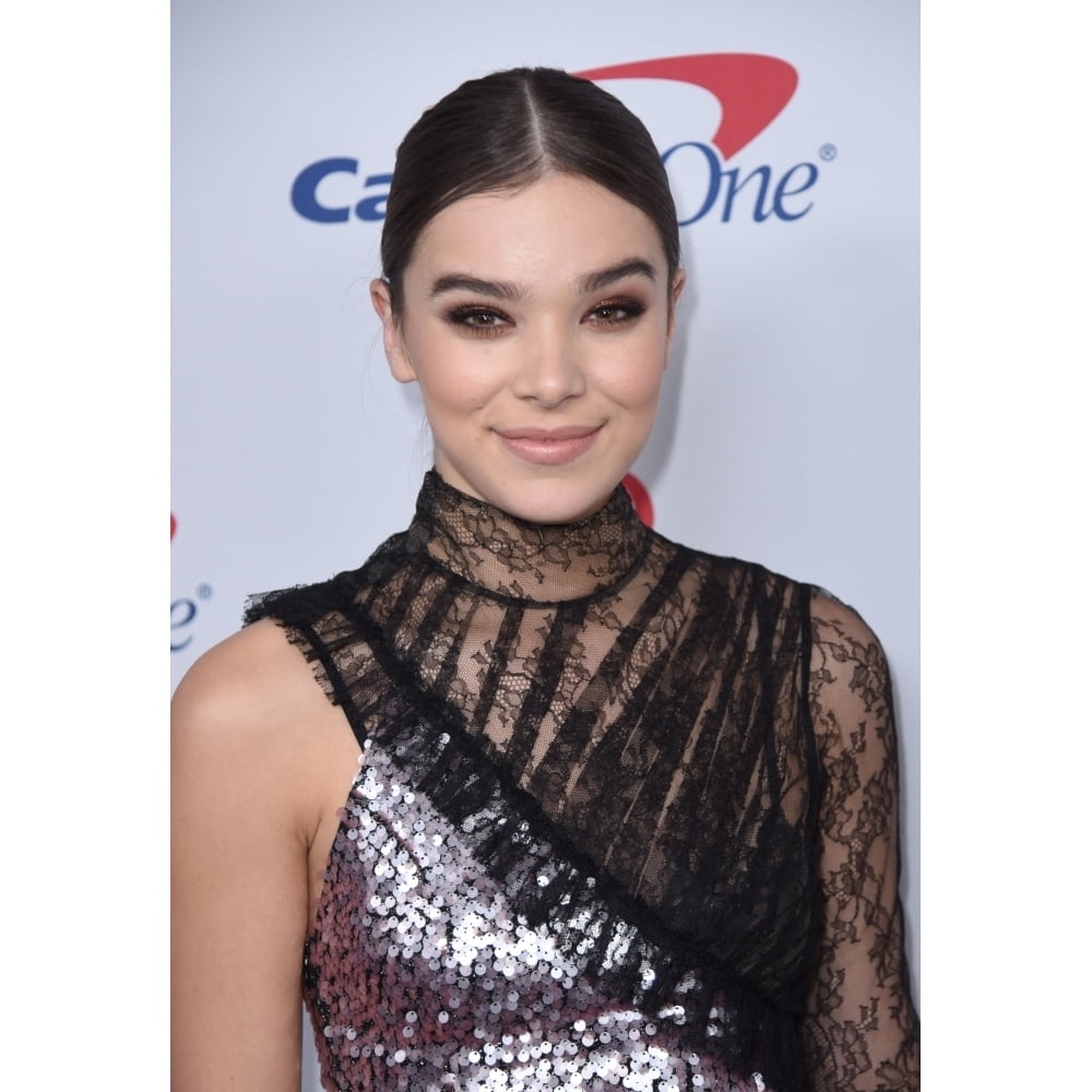 Hailee Steinfeld At Arrivals For Z100'S Jingle Ball 2016 Presented By ...