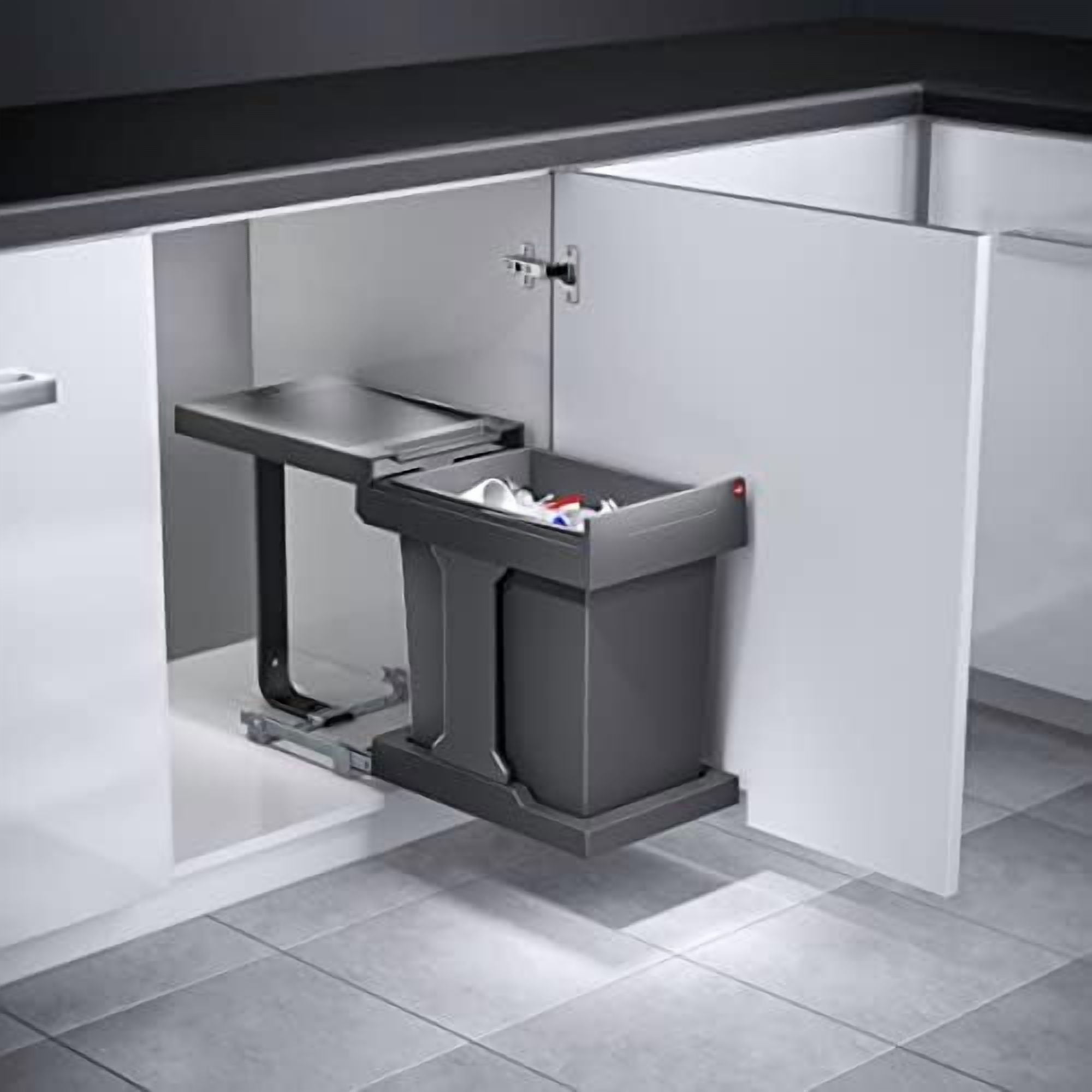 Hailo Solo 20 Liters (21.1 qrt) Manual Low Height Pullout Trash Can ...