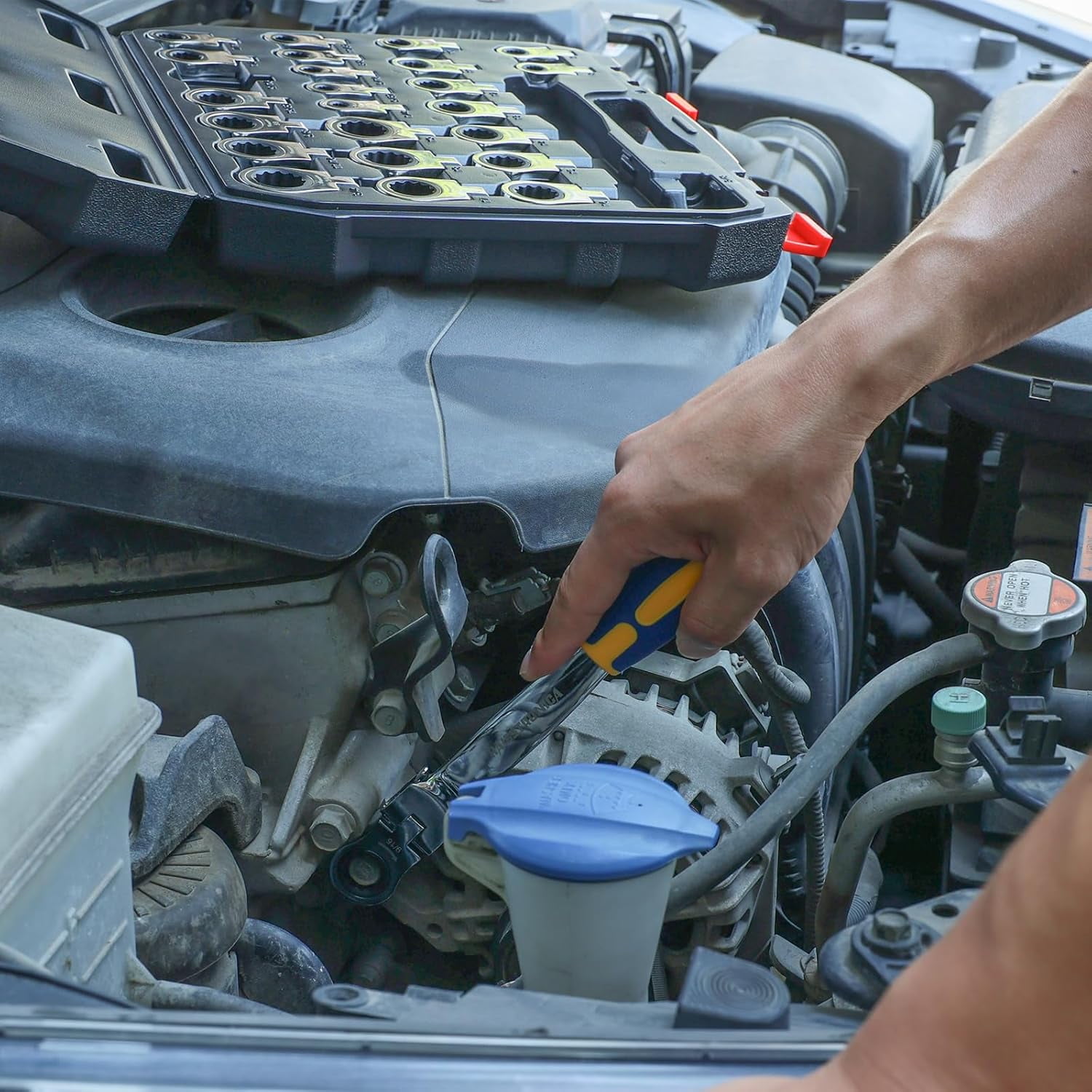 Haisstronica 24 in 1 Interchangeable Heads Ratchet Wrench Set with 3/8 ...