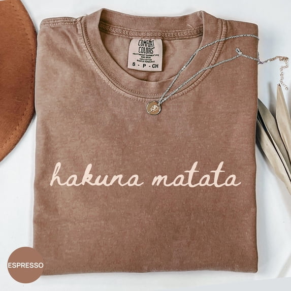 Hakuna Matata T-Shirt, Funny Retro Classic Quote Tee, Family Disney ...