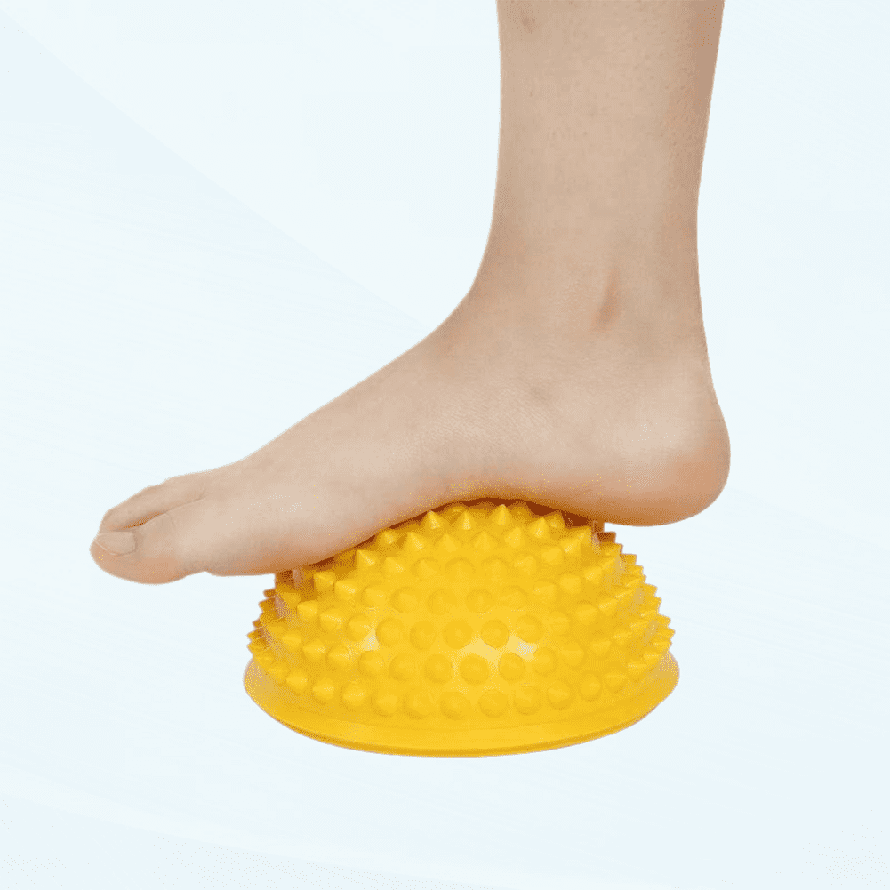 Half Round PVC Massage Ball, Hedgehog Shape Yoga Stepping Foot Balls ...