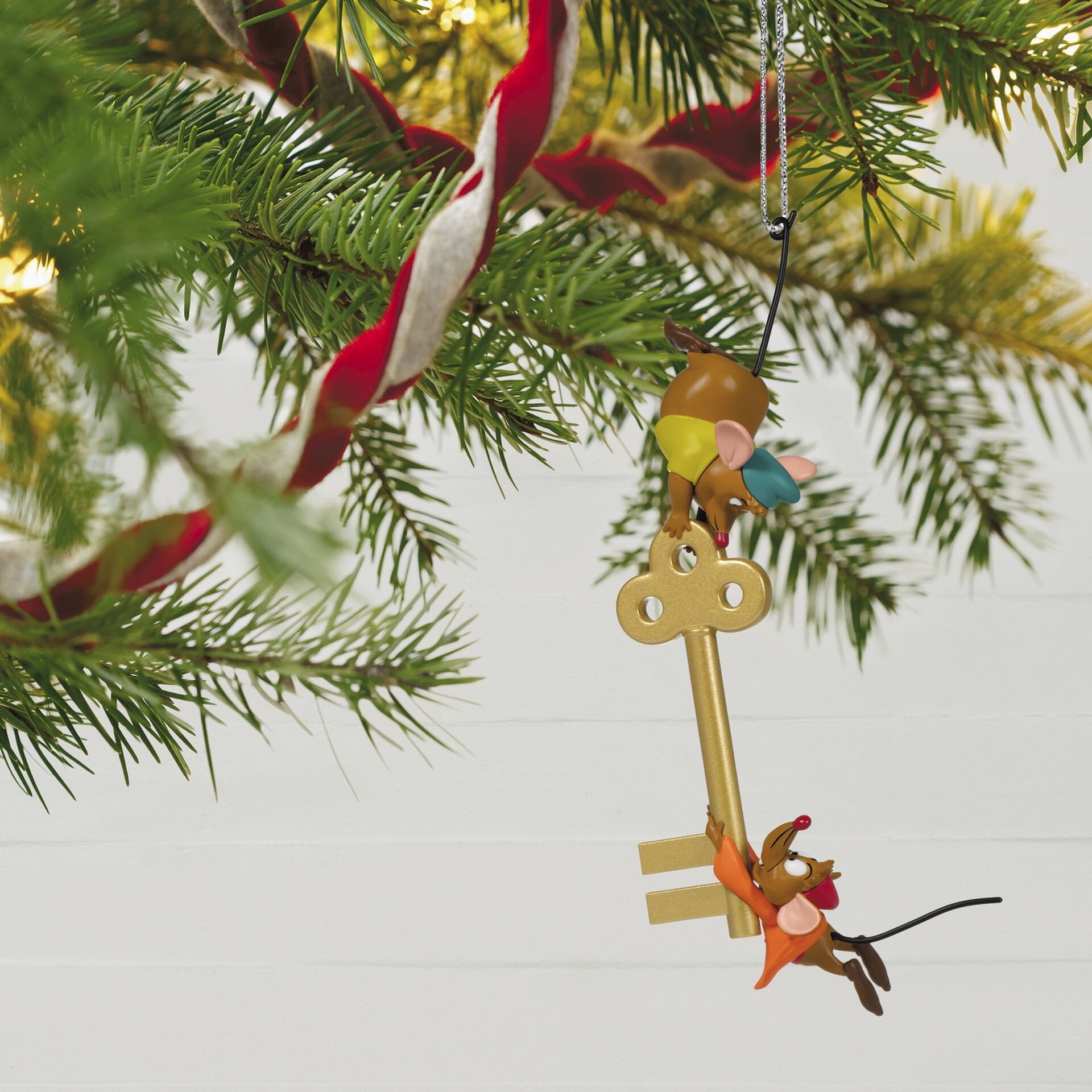 Hallmark 2021 Disney Cinderella Jaq and Gus with Key Ornament, Gold ...