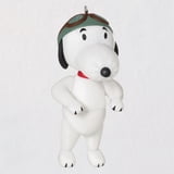 Hallmark Christmas Decor: Peanuts Gang Snoopy in Macy's Thanksgiving ...
