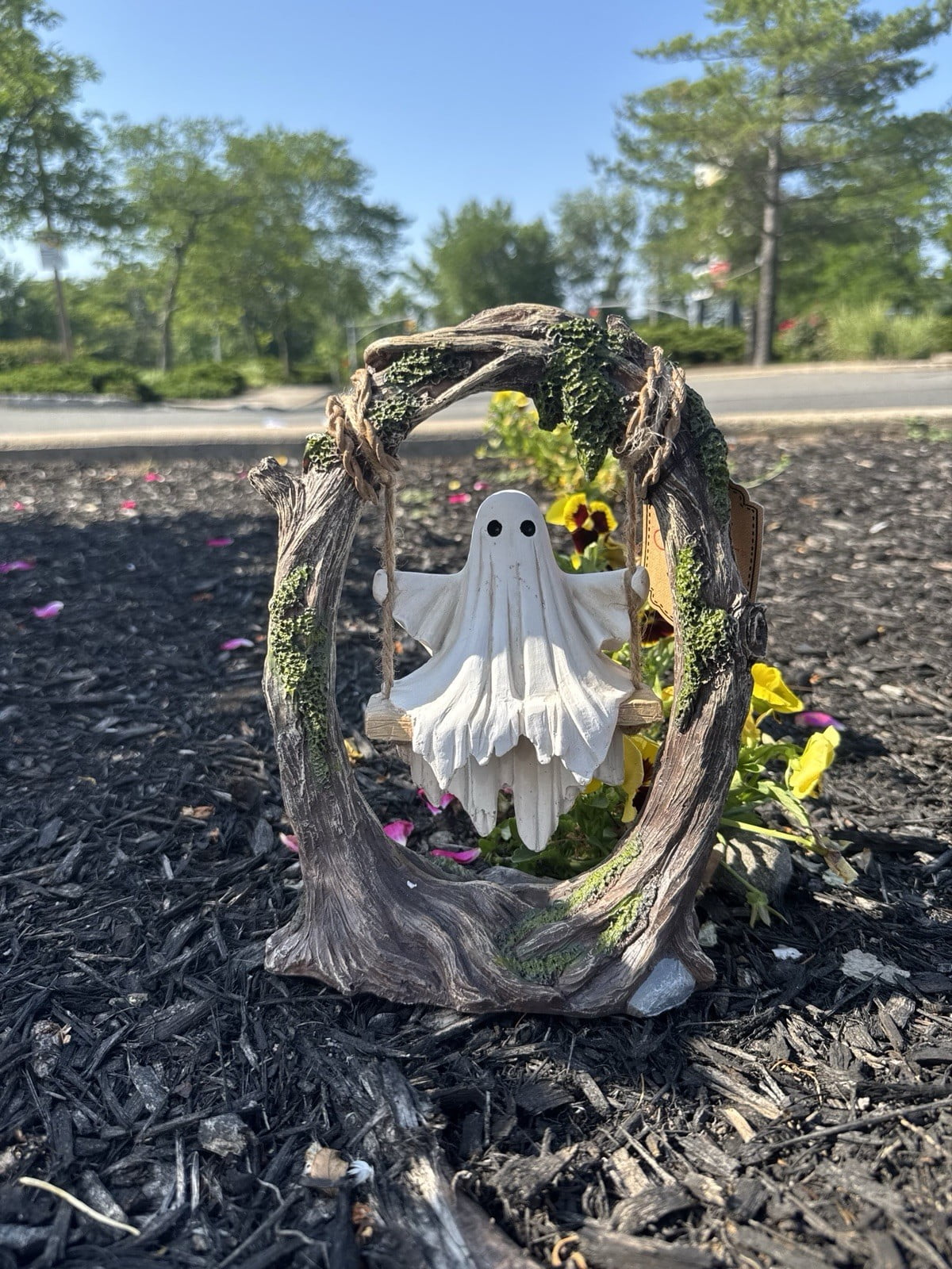 Halloween Decoration Swinging Shadows: Ghost on A Tree Swing Hanging ...