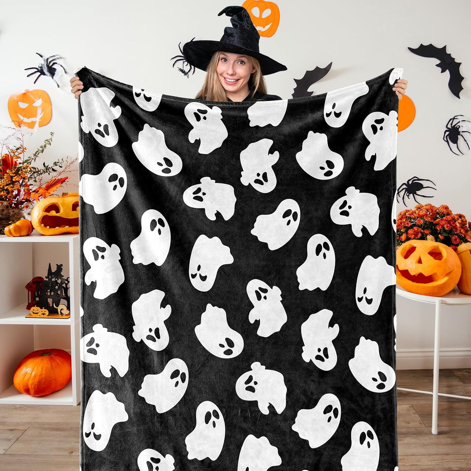 Halloween Fuzzy Blanket Boo Throw Blanket White Black Soft Cozy Flannel ...