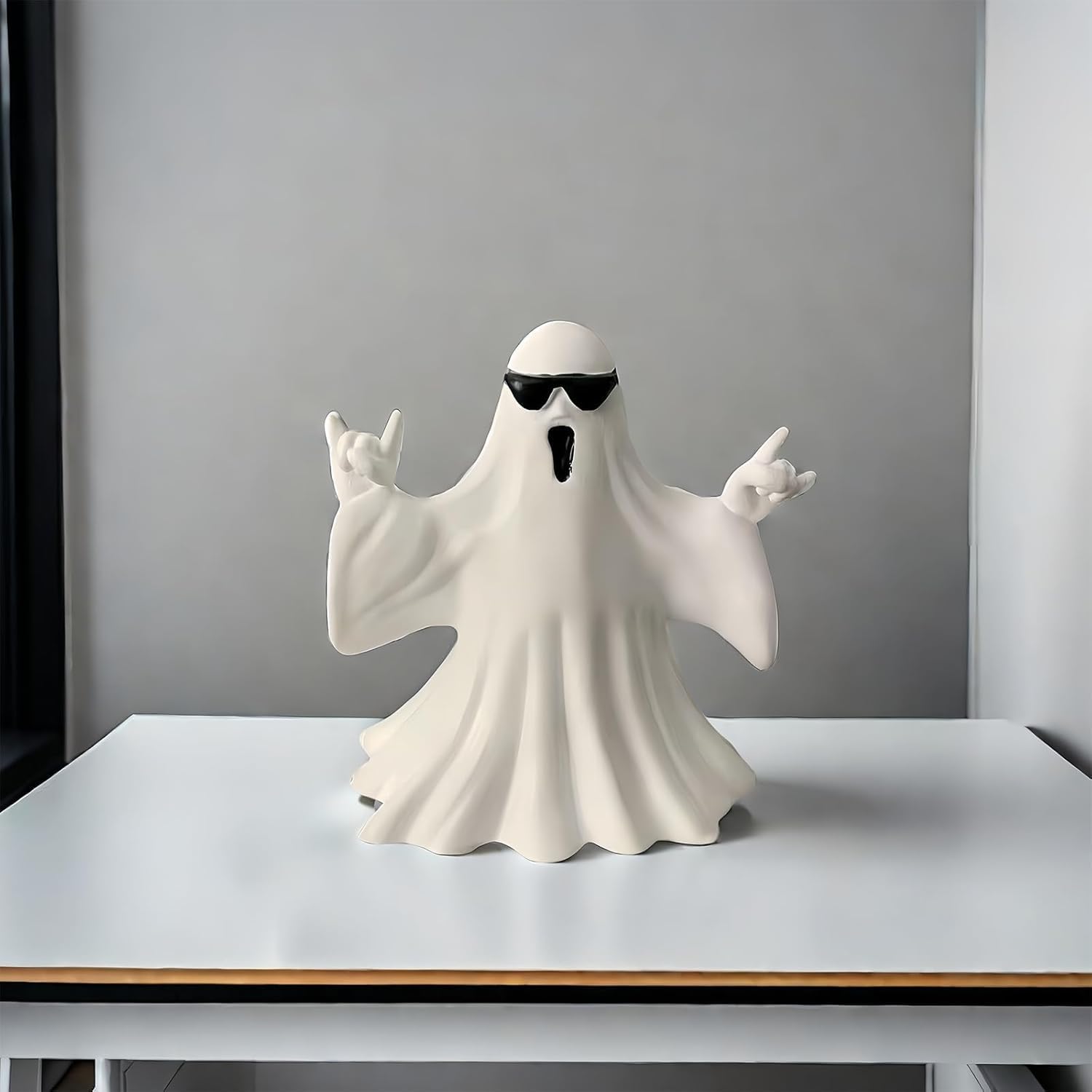 Halloween Ghost Figurine - Spooky Resin Ghost Statue, Cute Ghost Decor ...