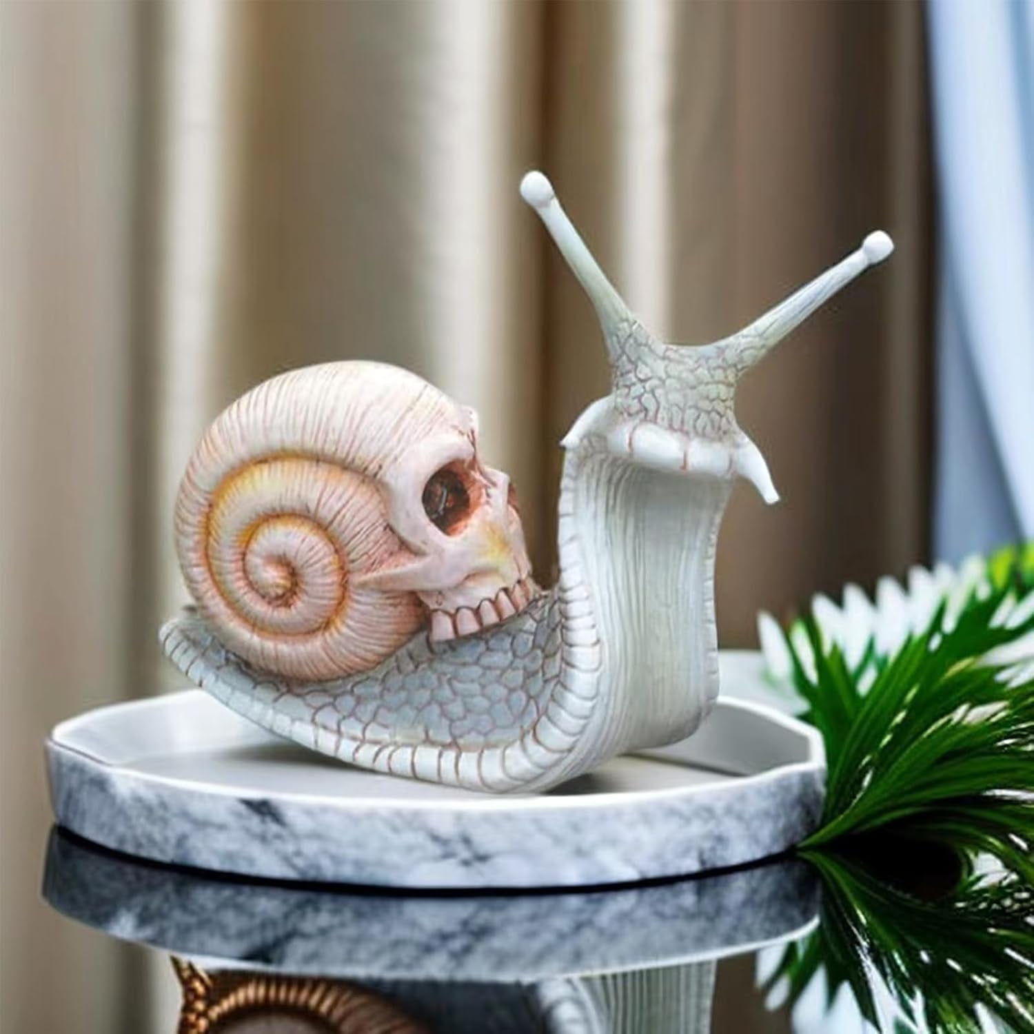 Halloween Skull Snail,Skull Sculpture，Gothic Home Decor Resin Crafts ...