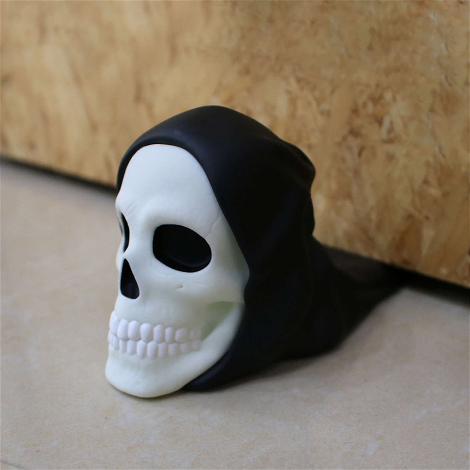 Halloween Stall Skeleton (Glow-In-The-Dark)|2024 Cute Statue Halloween ...