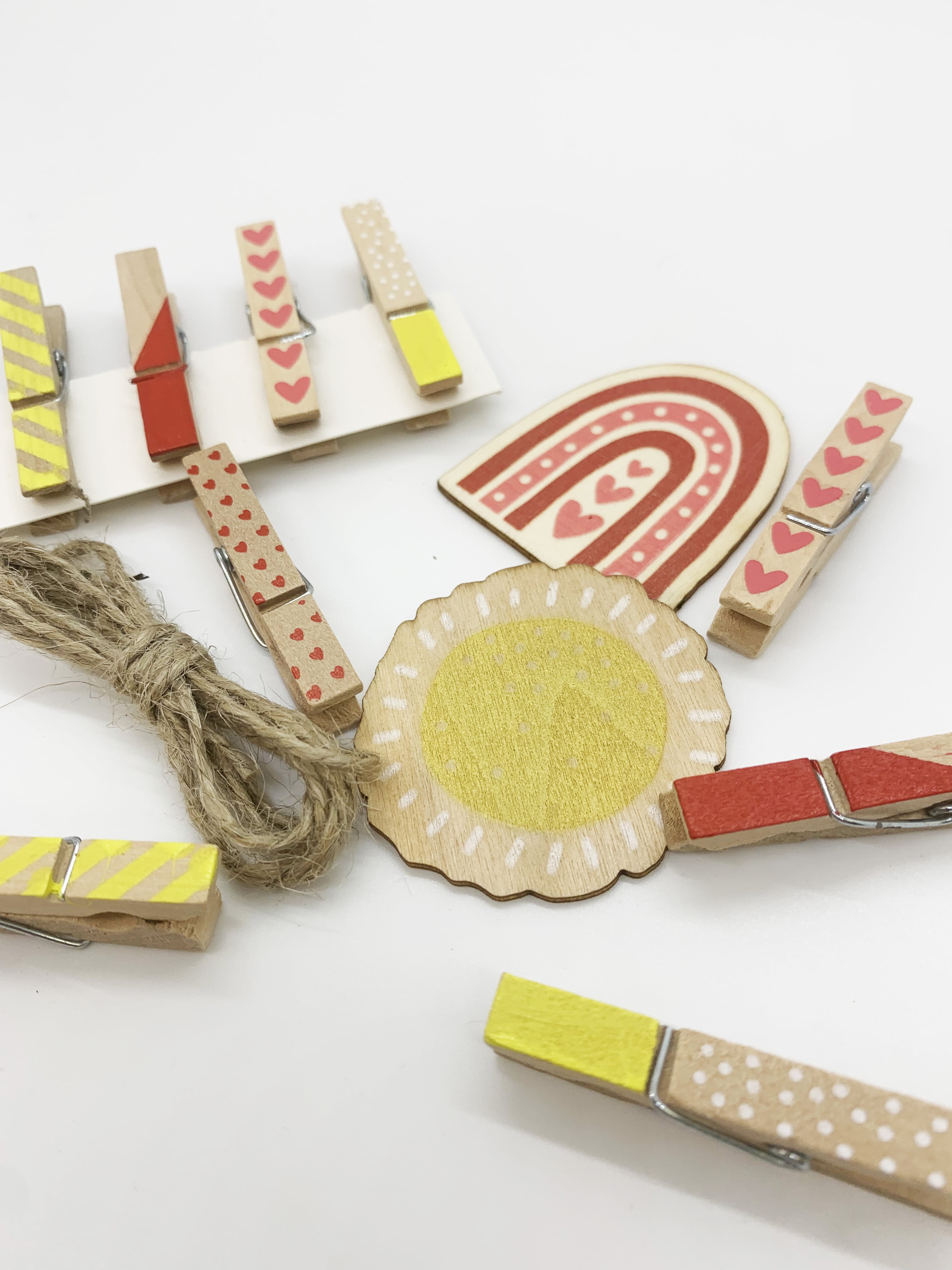 Hampton Art Wooden Laundry Clothes Pin Set, 13 Count - Walmart.com