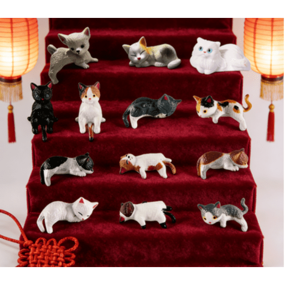 Hand-Painted Mini Cat Desk Figurines ，Set of 13 Adorable Handcrafted ...