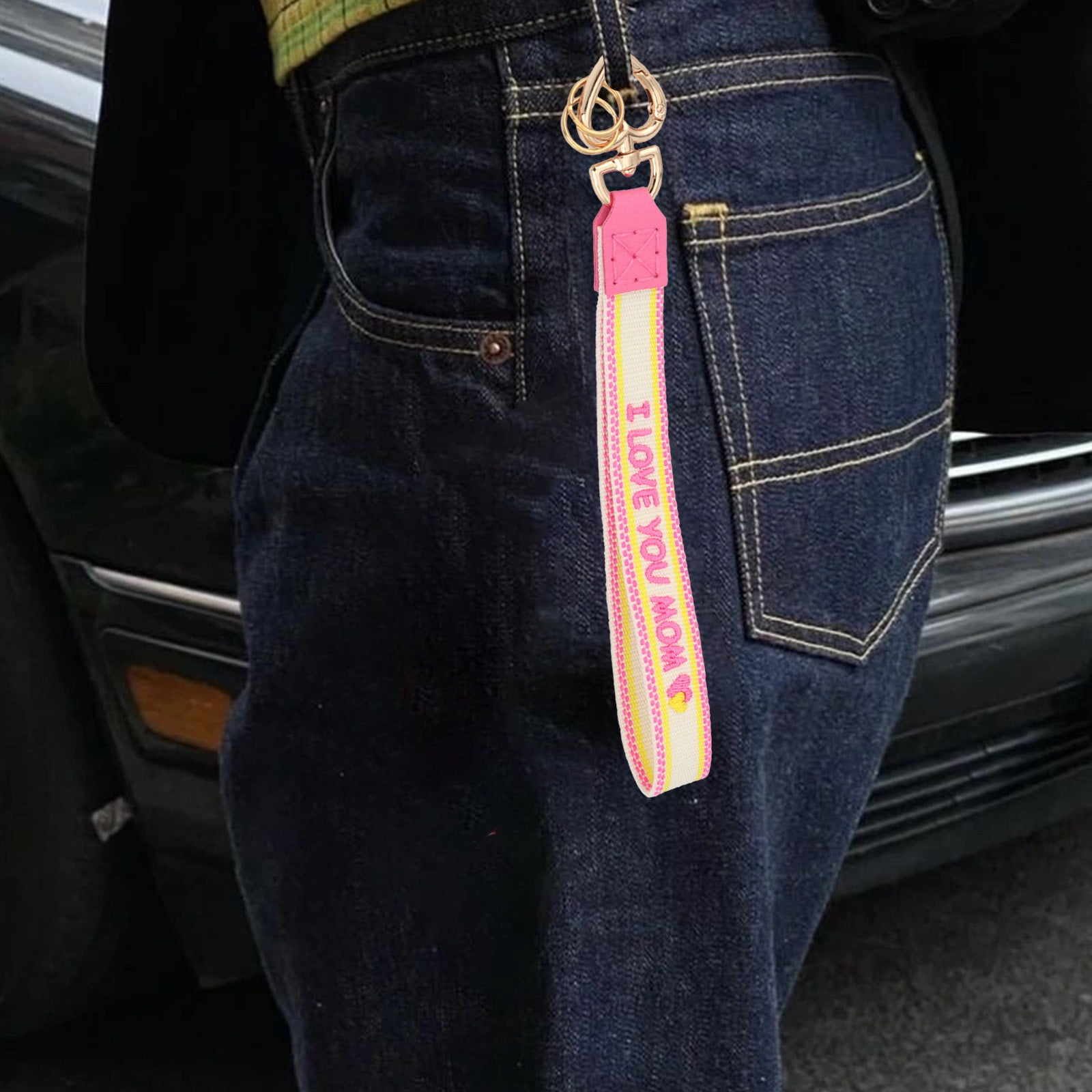 Handmade Crochet Embroidered Keychain for Mom, Personalized Mother's ...