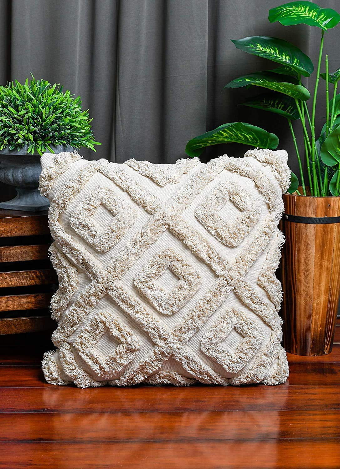 Handmade Diamond Boho Sag Tufted Bohemian White Solid Base for ...