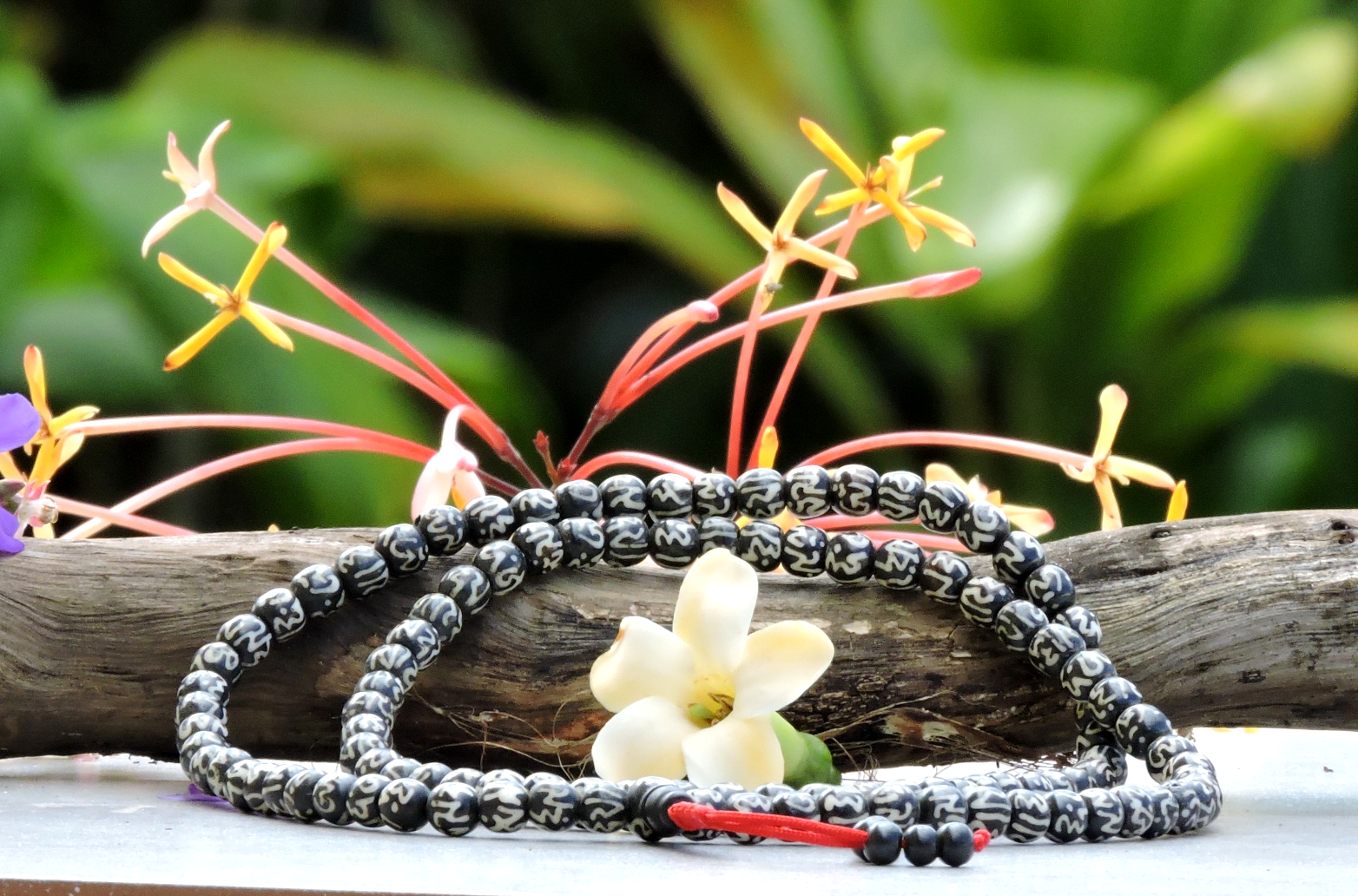 Hands Of Tibet Yak Bone Mala 108 Beads Necklace, Natural Himalaya Yak ...