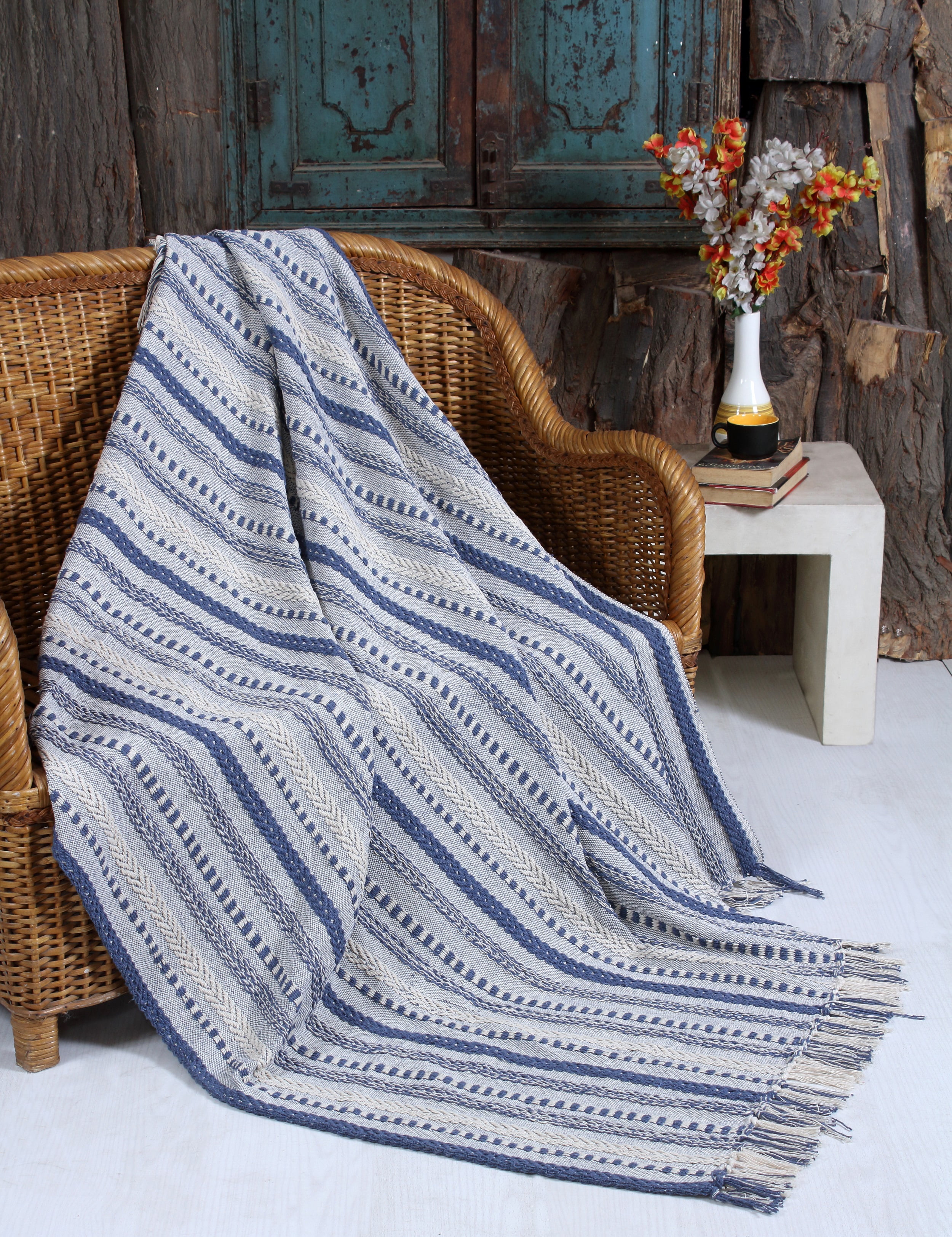 Handwoven Cotton Boho Throw Blanket with Tassels – All Season Throw for ...