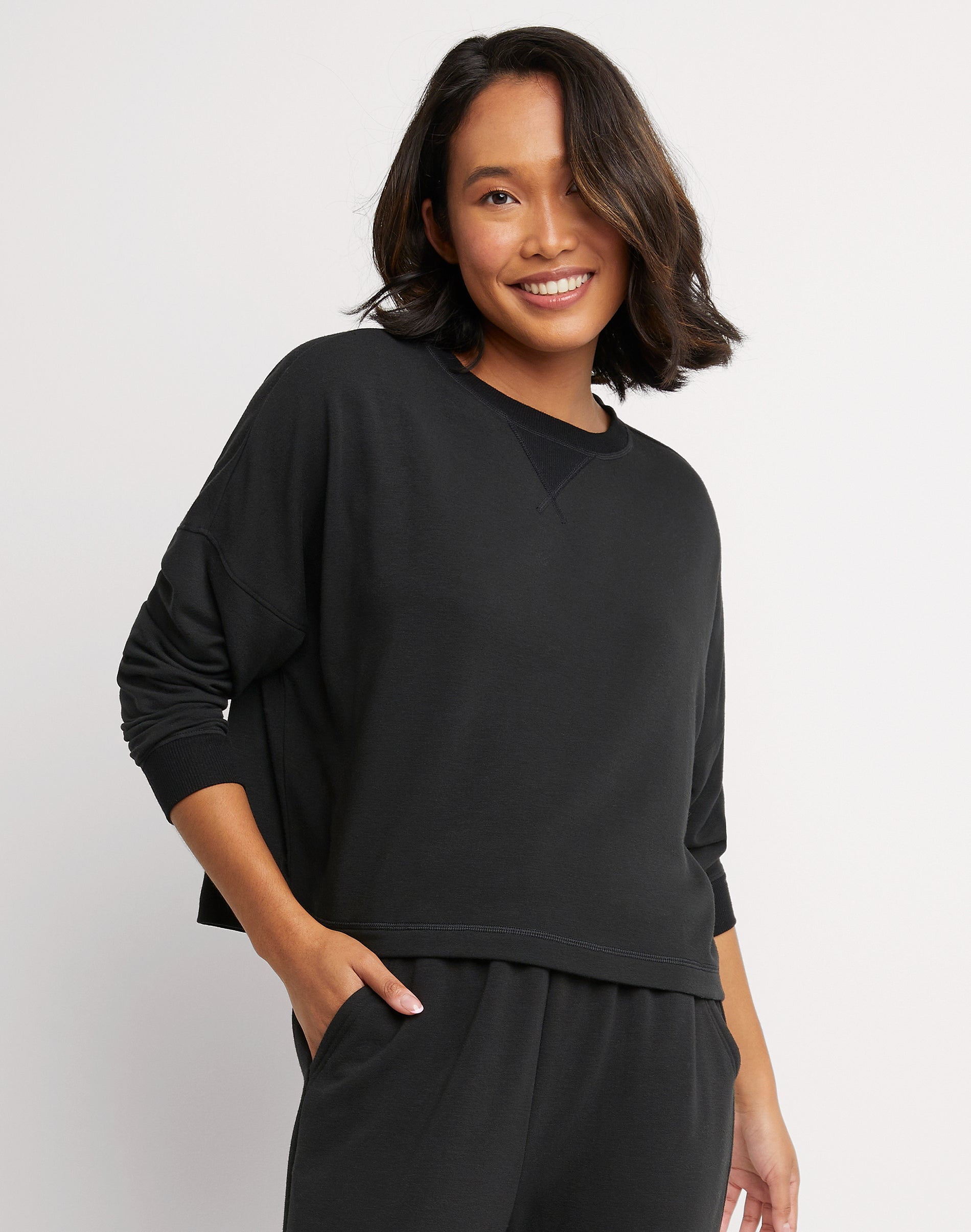 Hanes Originals Women's Soft Brushed Crop Sweatshirt Black XL - Walmart.com