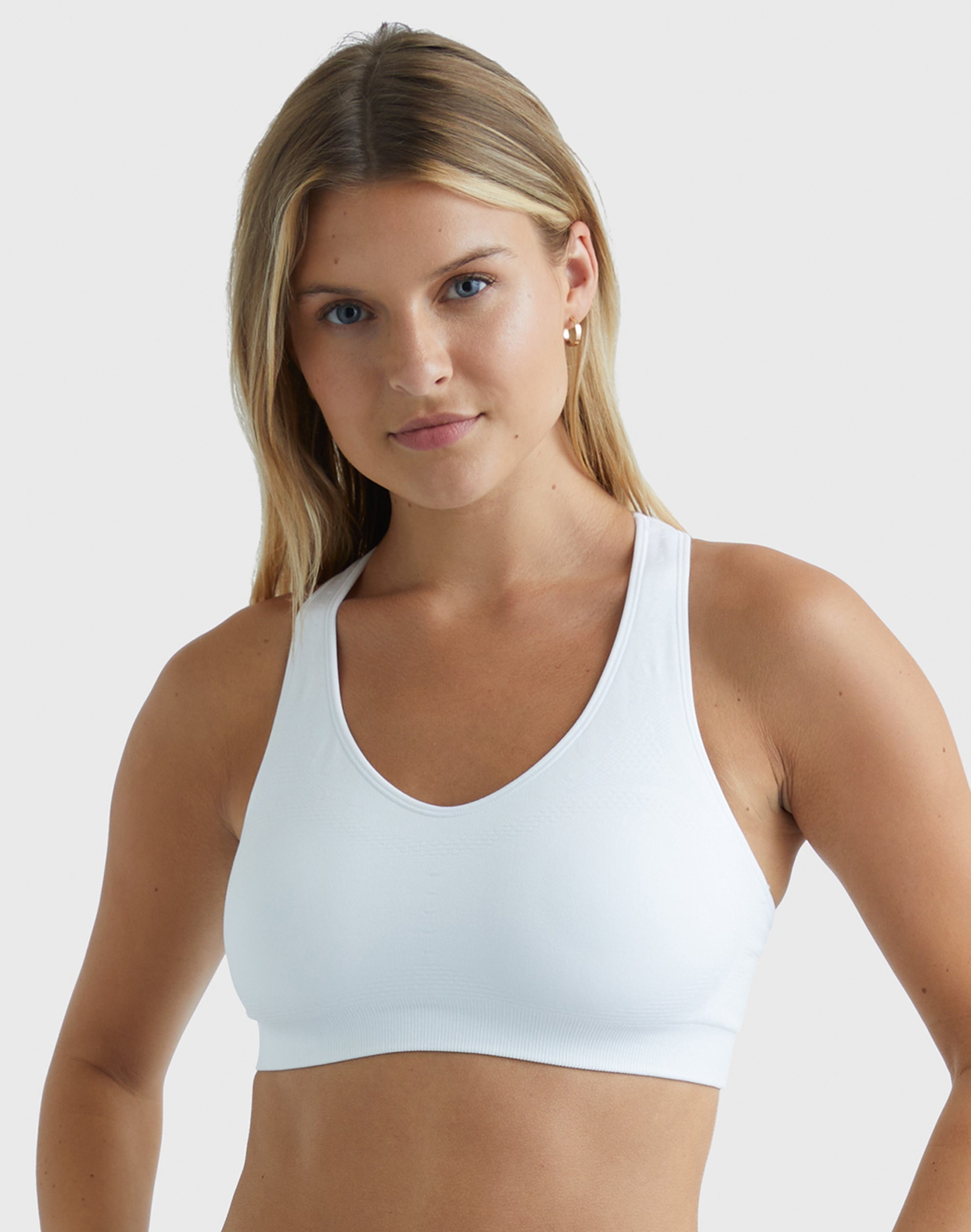 Hanes Sport Women's Seamless Racerback Sports Bra White L - Walmart.com