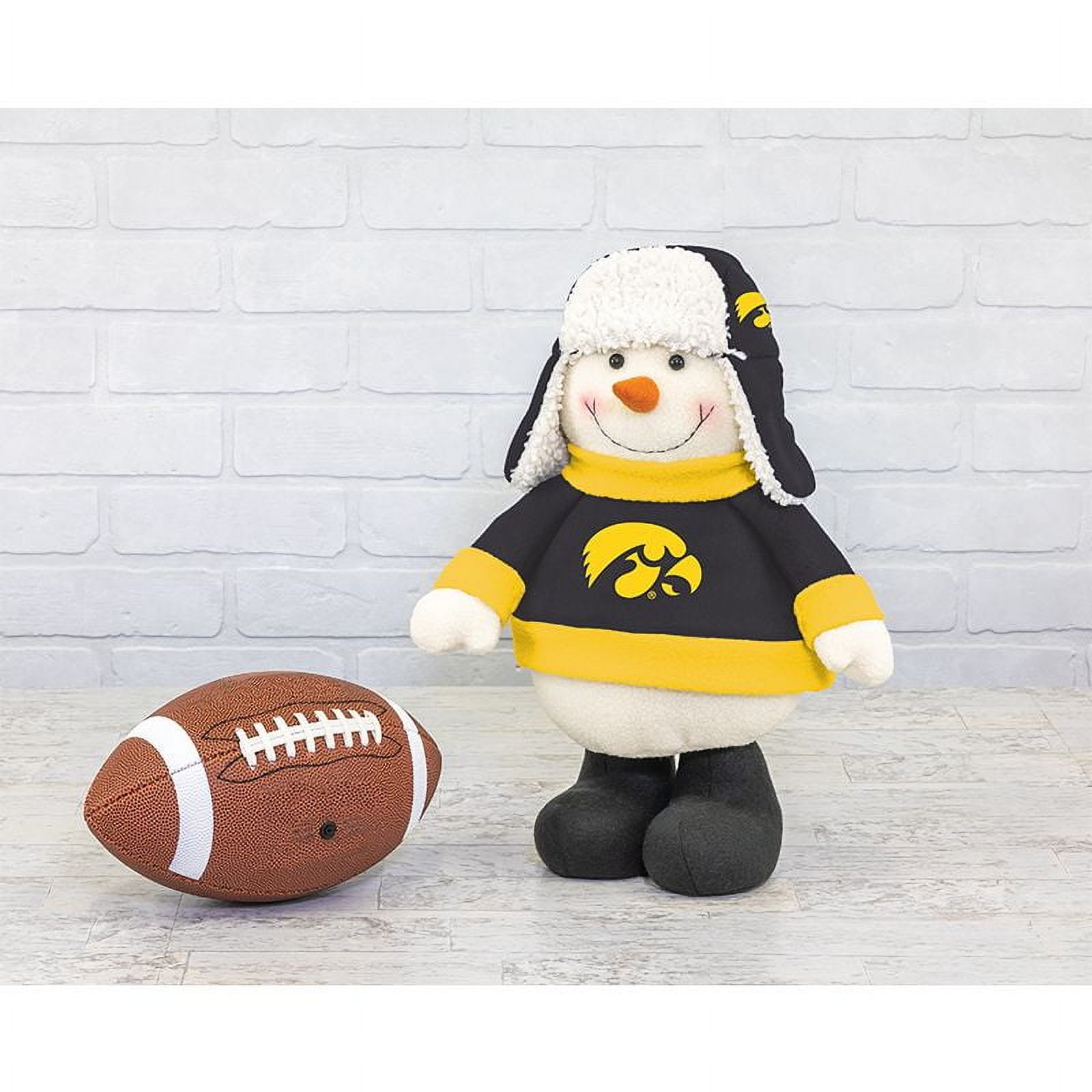 Hanna's Handiworks Iowa Chilly Snowman Stander - Walmart.com