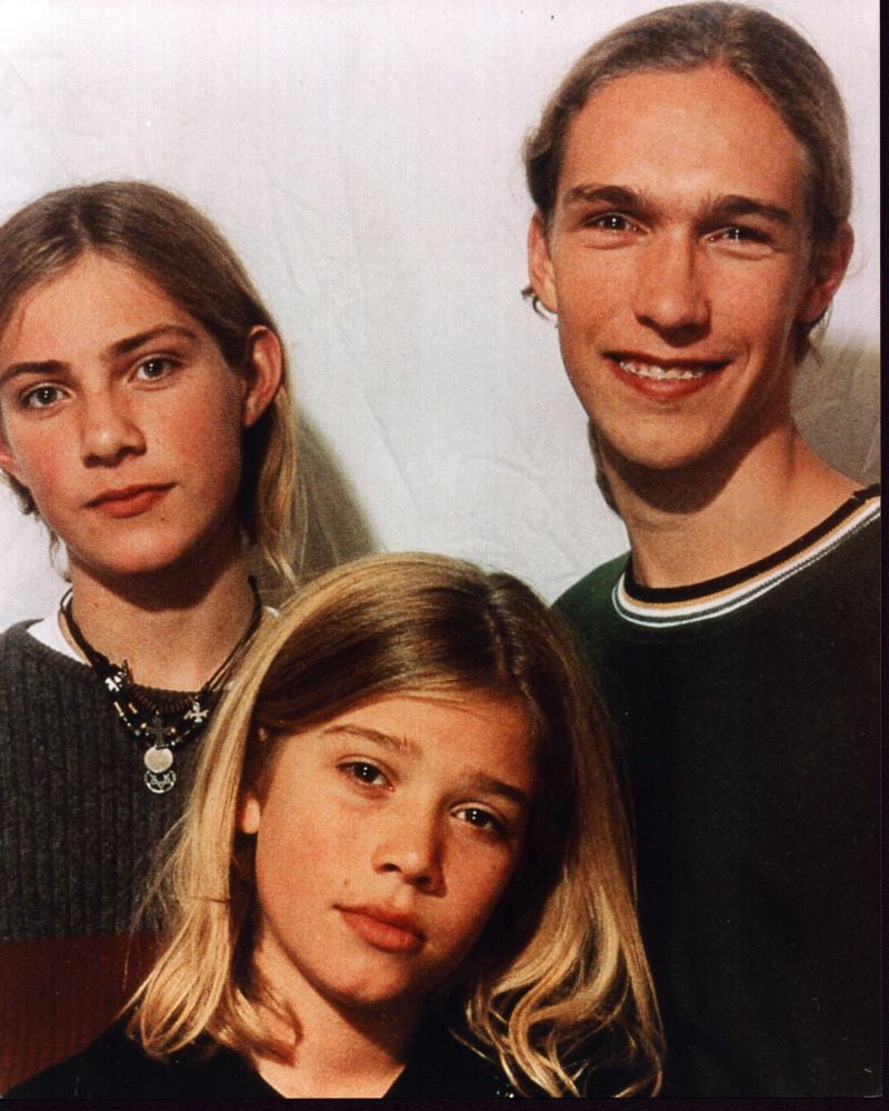 Hanson Brothers White Background Photo Print (16 x 20) - Item # MVM70377 - Walmart.com