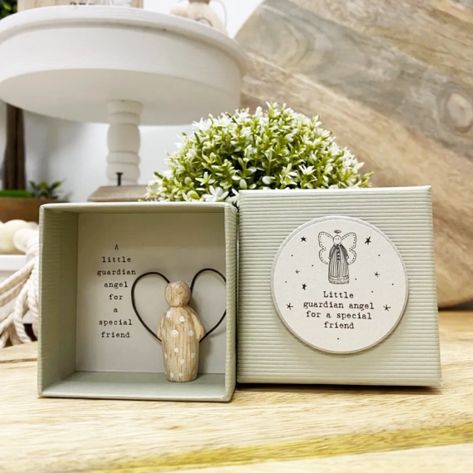 Hariumiu Guardian Angel Figurine for Special Friend Resin Angel ...