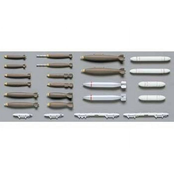 Hasegawa 35001 US Aircraft Weapons I 1/72 Scale US Bombs/Rocket ...
