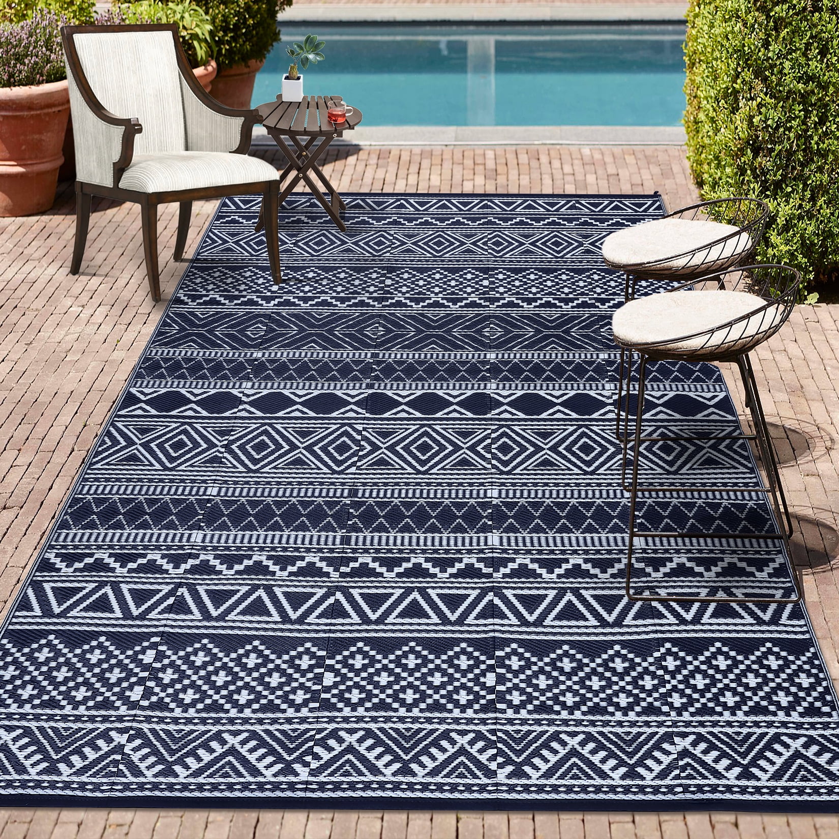 Hasoo 5' x 8' Navy & White Outdoor Rug Plastic Straw Rug Bohemia ...