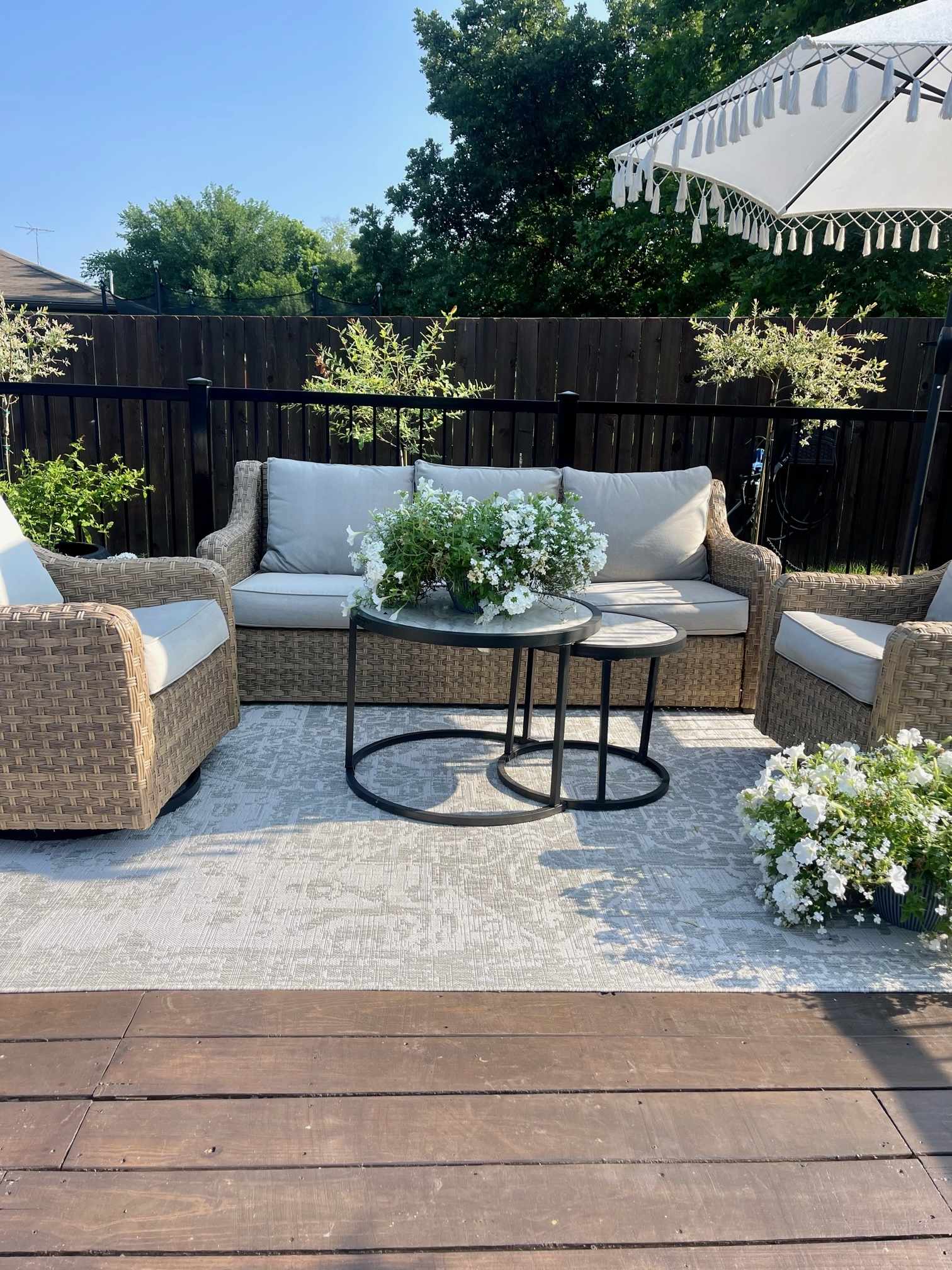 The Pioneer Woman, Cream Color, Folk Geo Outdoor Rug, 7' x 10 ...